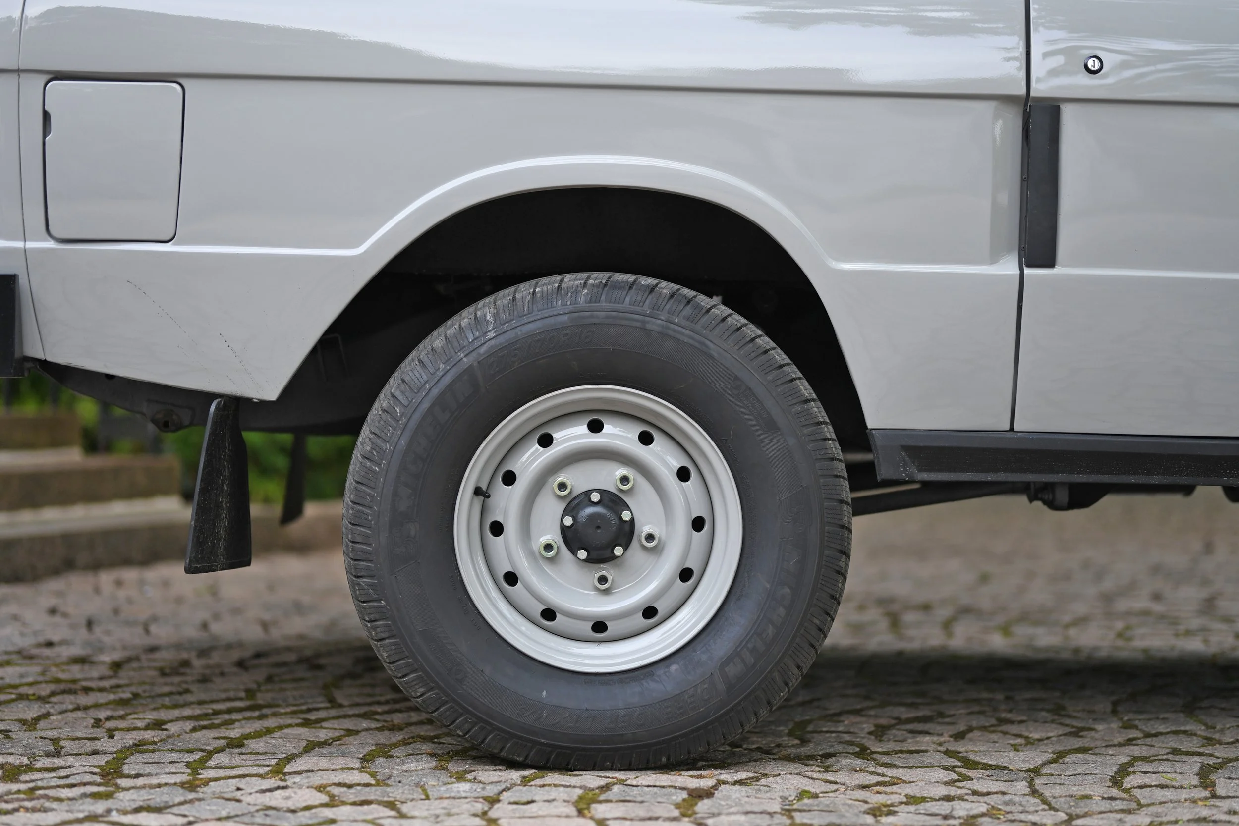 Restored two door Range Rover Classic - Commonwealth Classics
