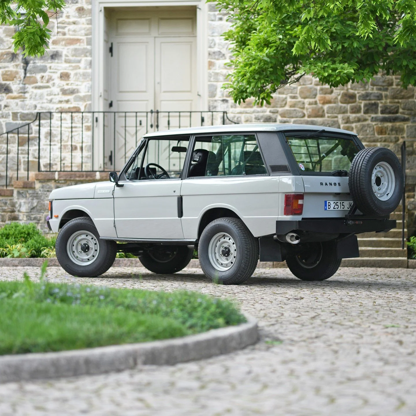 Commonwealth Classics - Specialists in Land Rover Defenders, Range ...