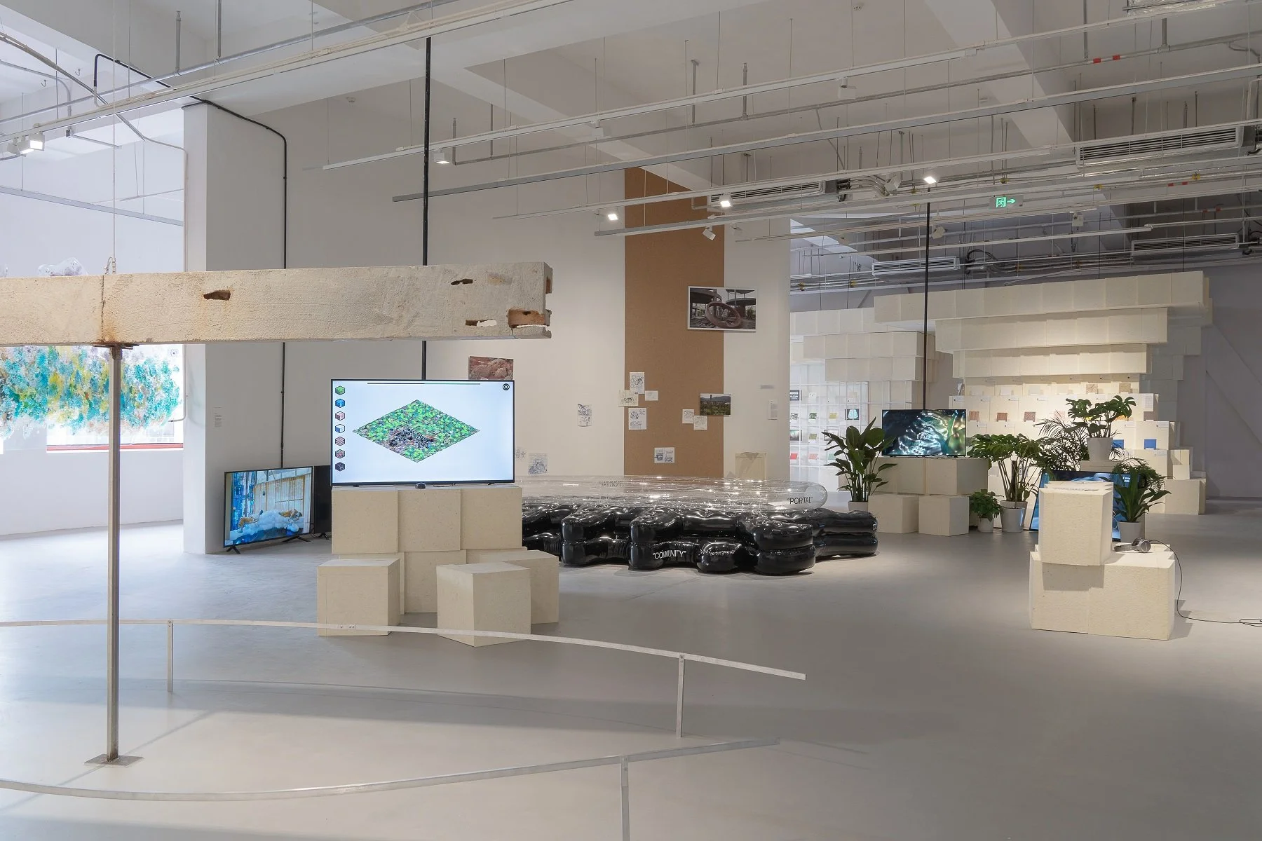 A material\virtual mine — Studio 10