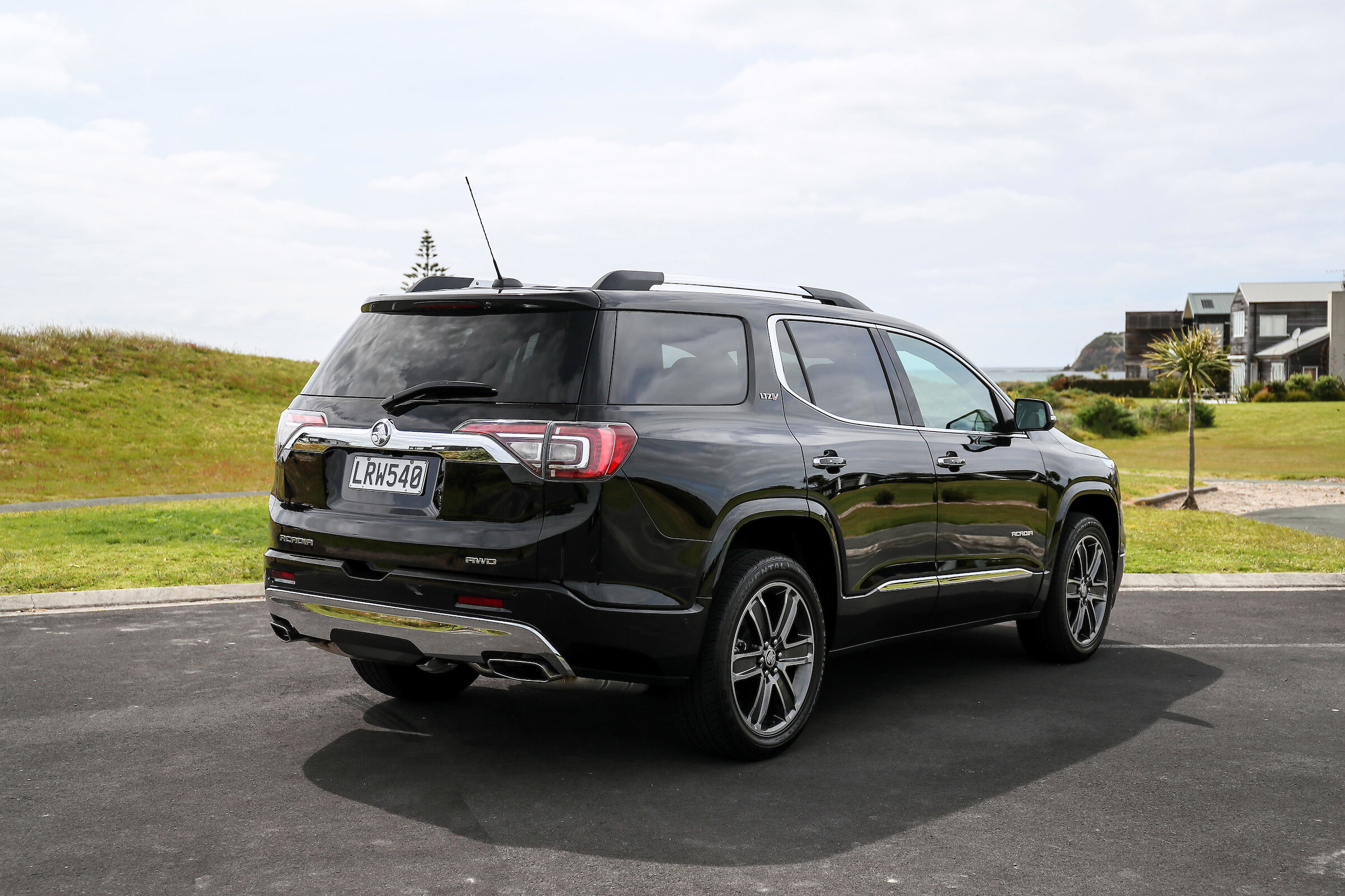 Holden Acadia LTZ-V: High-stakes Holden — Motoringnz