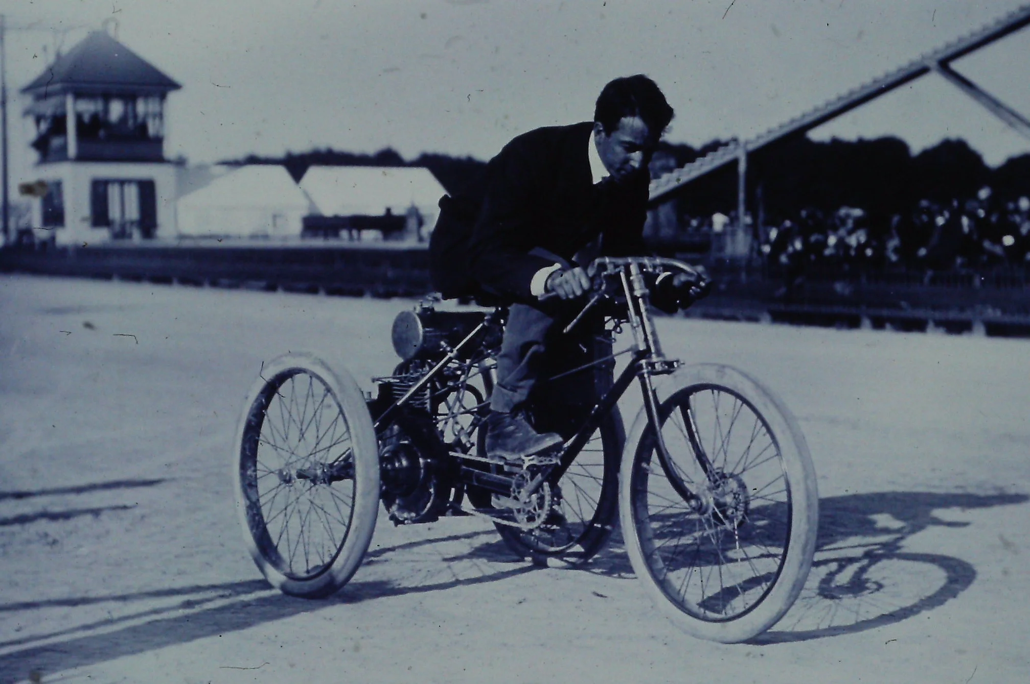 Hinckley: Albert Pope's two-wheeled wonders — Motoringnz