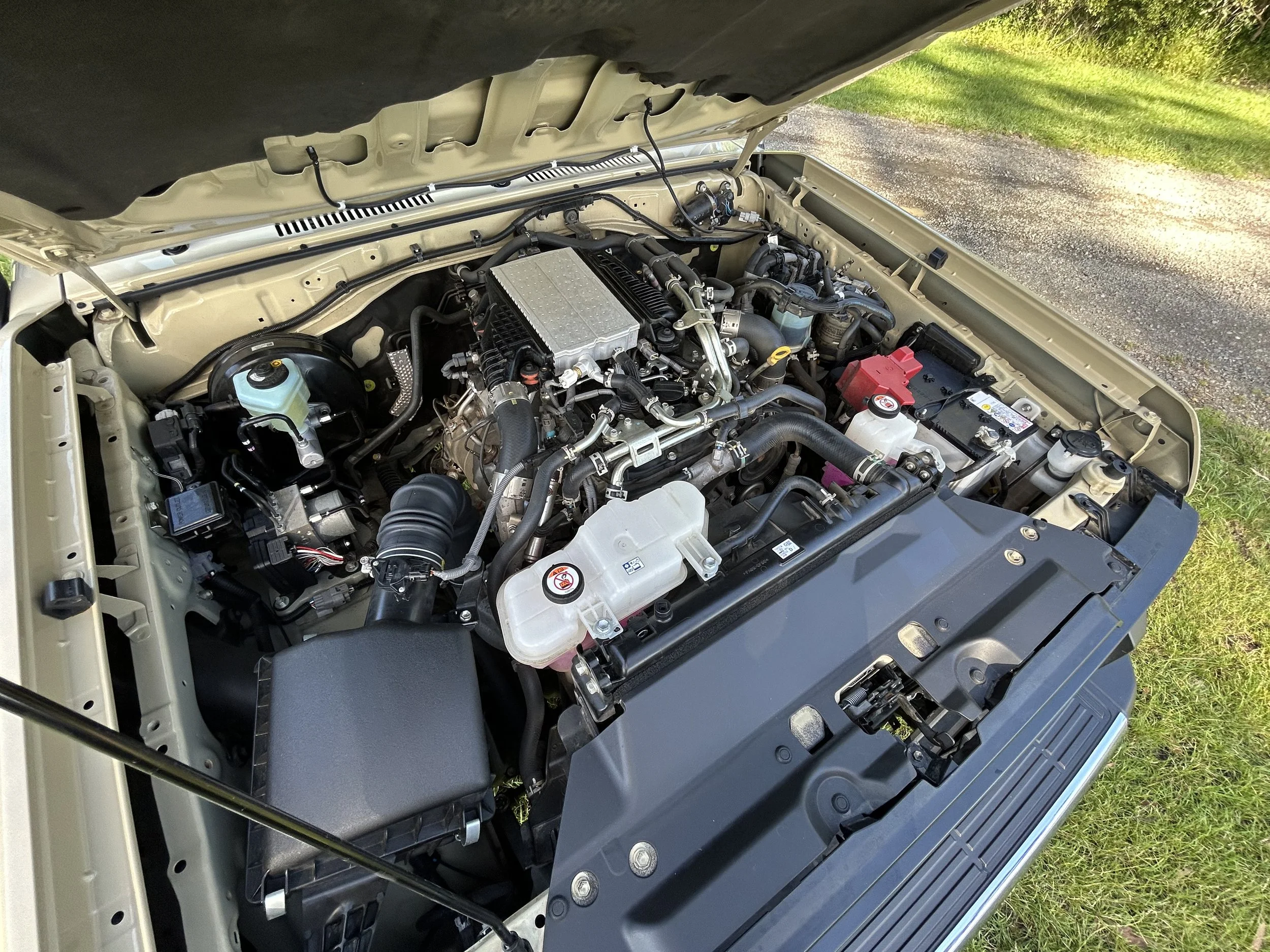 Toyota Landcruiser LX/Prado VX roadtest review: Rock of ages — Motoringnz