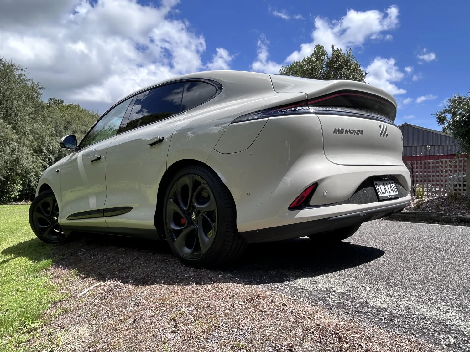 MG IM6 Performance road test review: Mensa in motion — Motoringnz