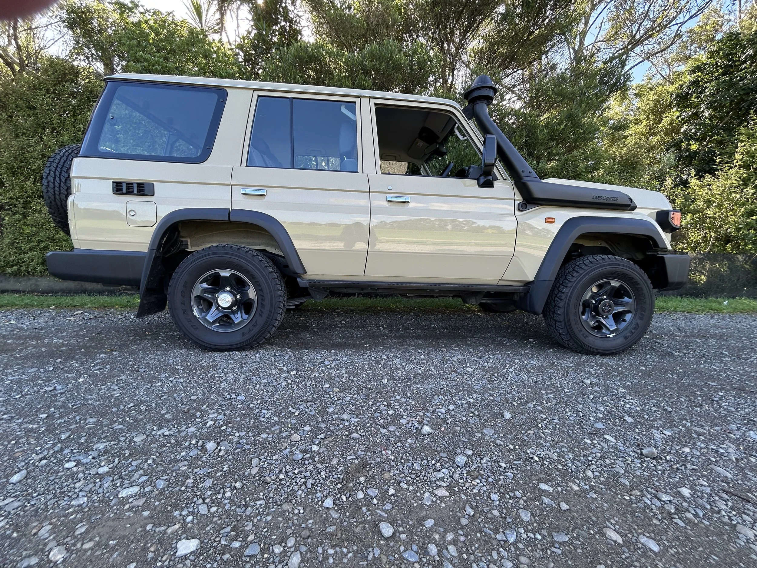 Toyota Landcruiser LX/Prado VX roadtest review: Rock of ages — Motoringnz