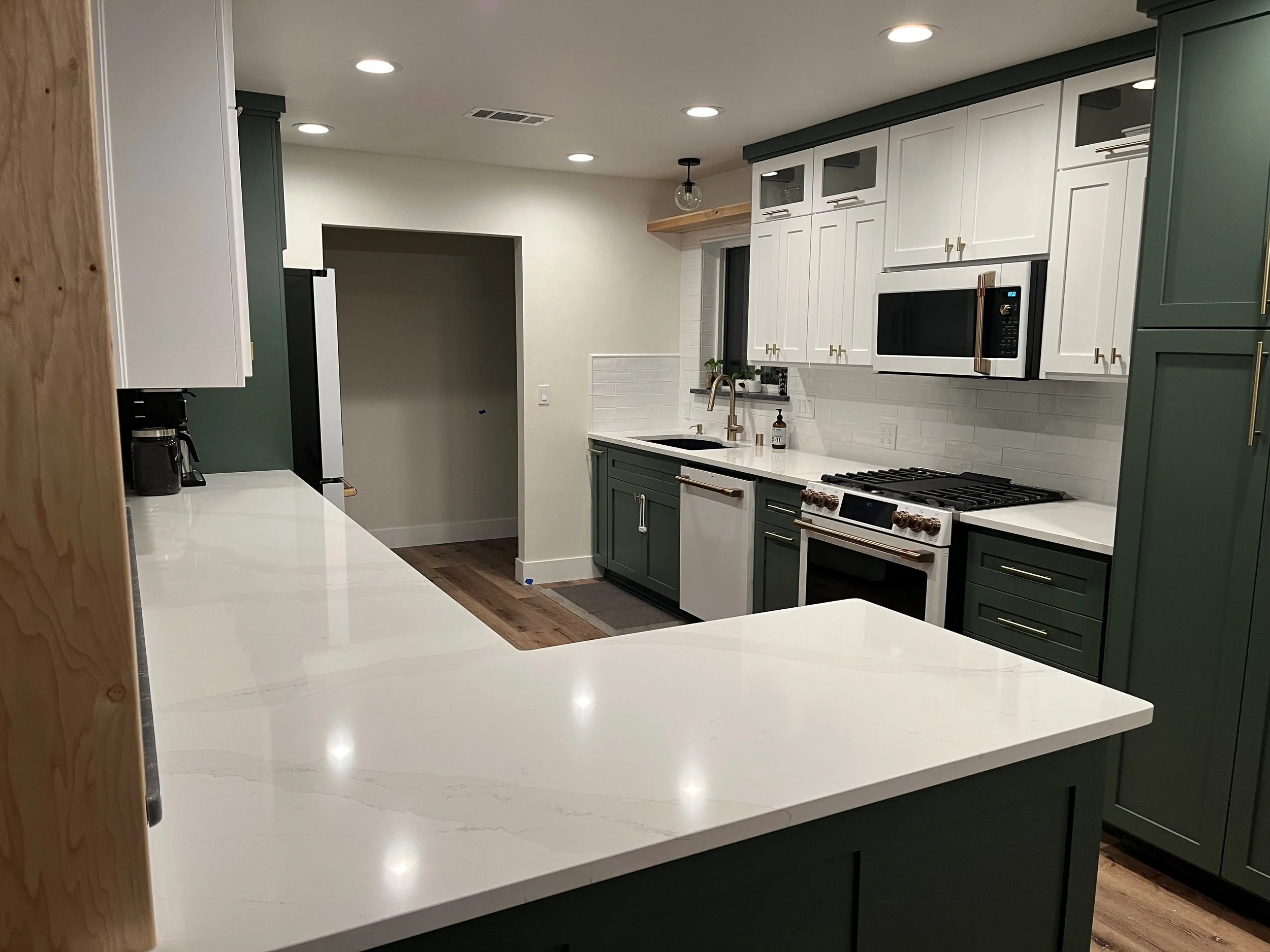 Quartz — Redding Countertops