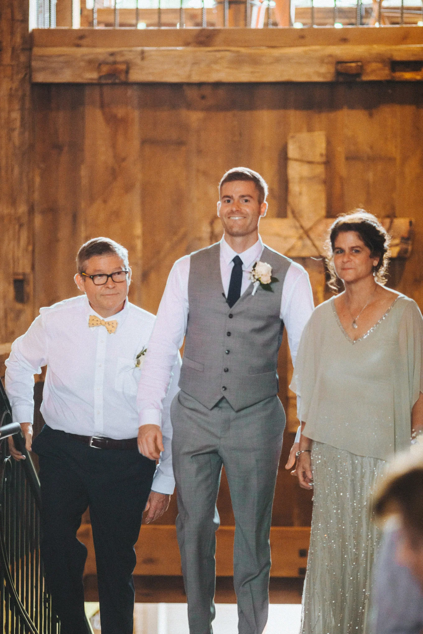 Jessica & Johnny // A Vibrant and Warm Wedding in Minnesota — Bryden ...