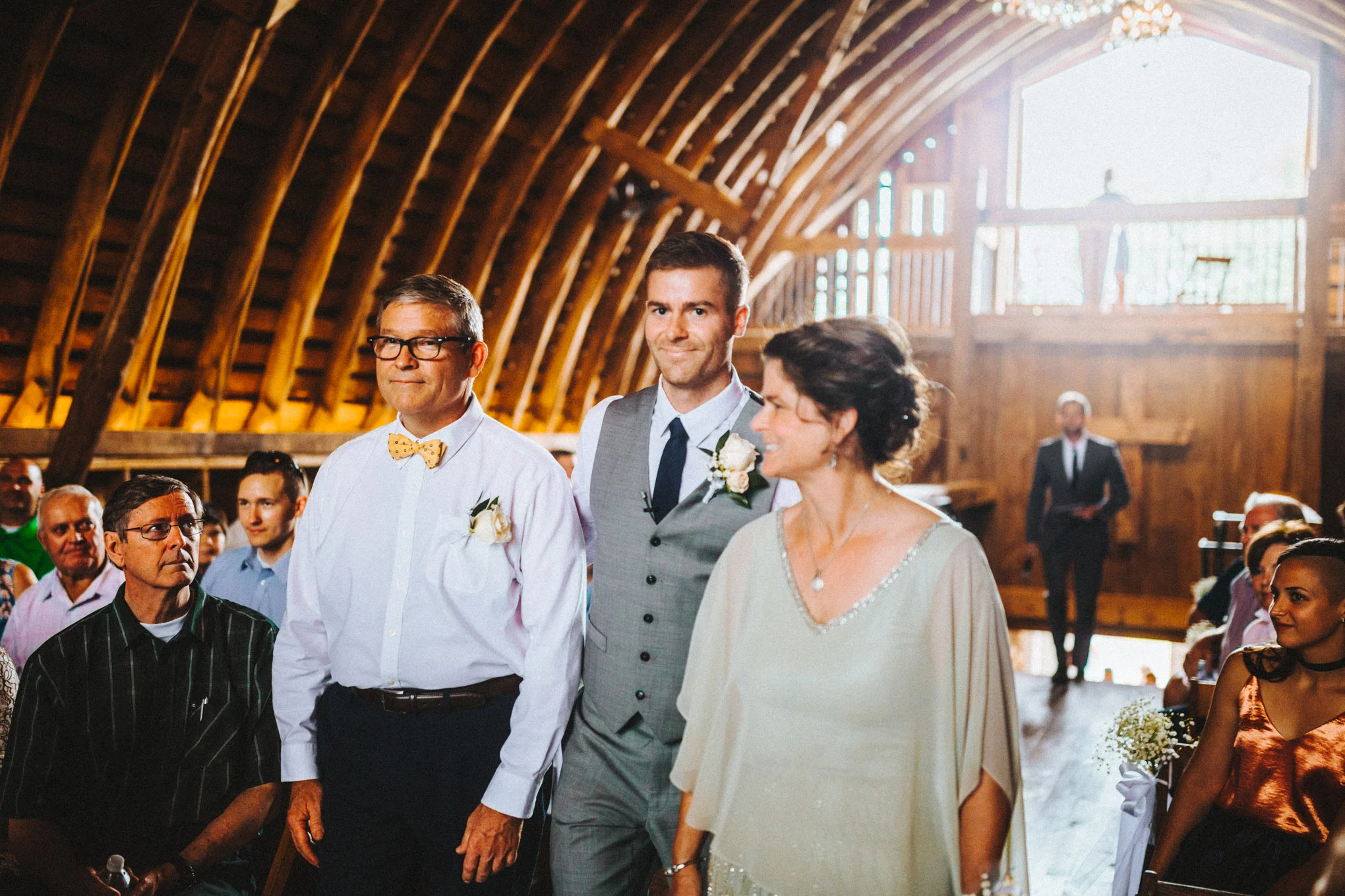 Jessica & Johnny // A Vibrant and Warm Wedding in Minnesota — Bryden ...