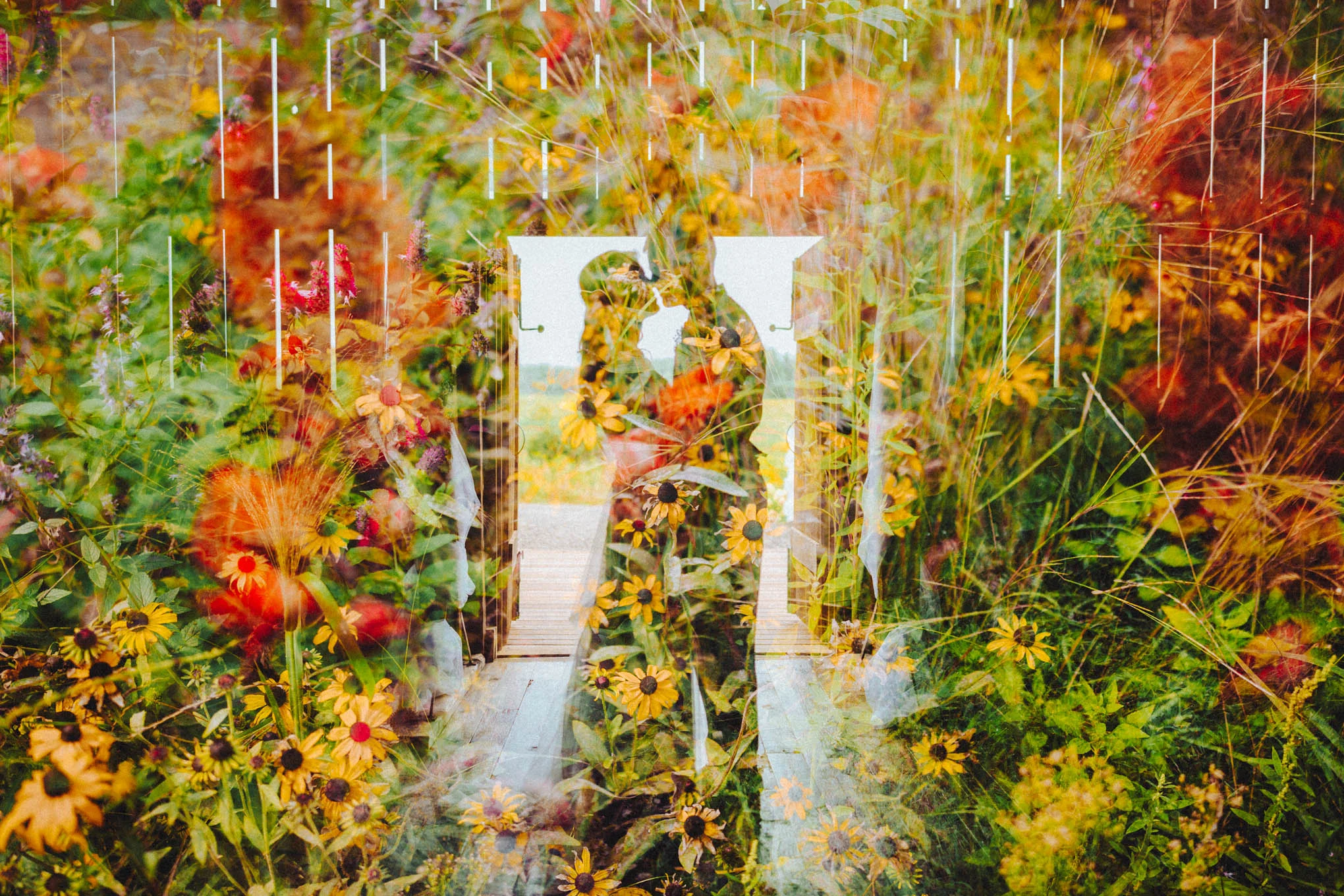 Jessica & Johnny // A Vibrant and Warm Wedding in Minnesota — Bryden ...