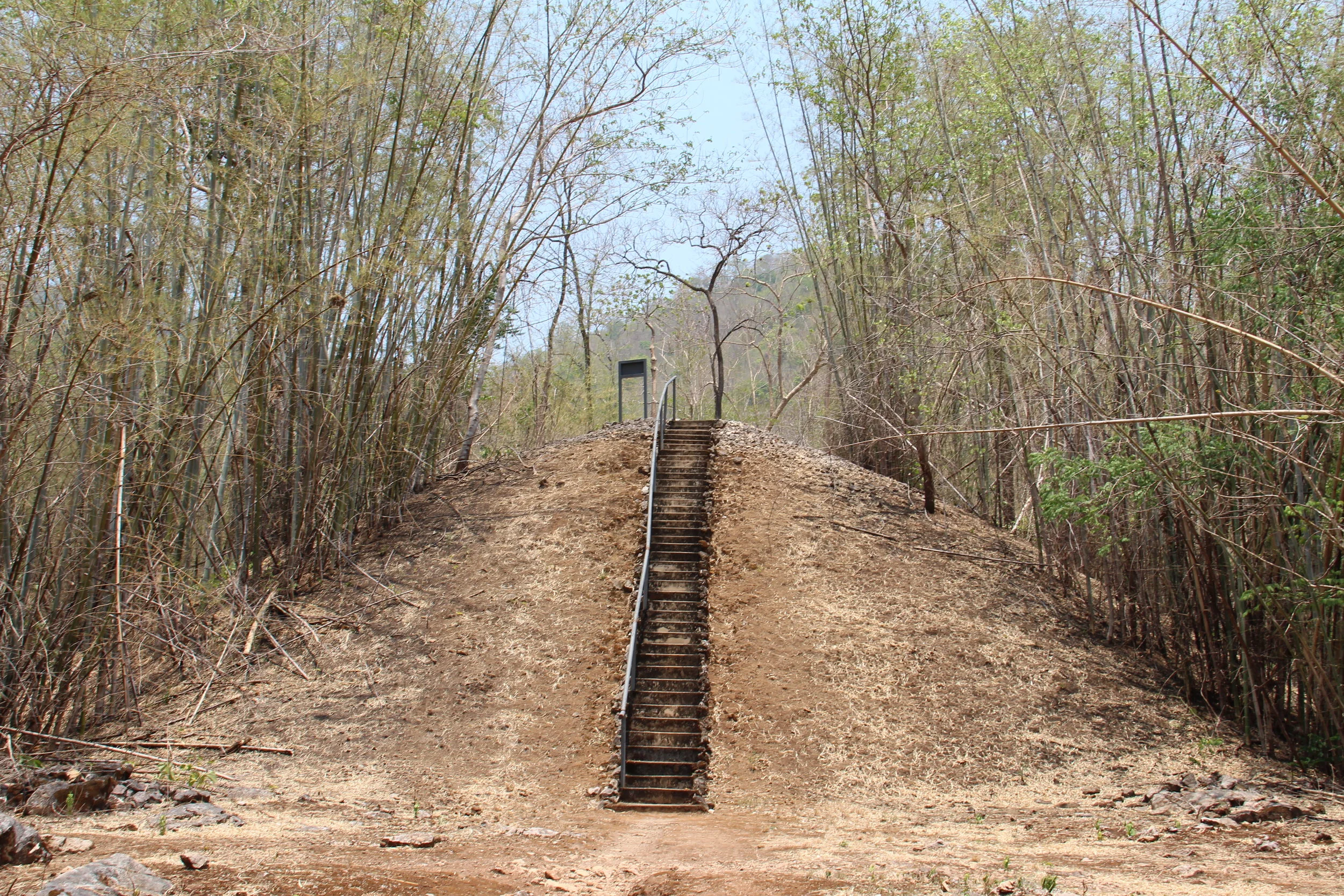 7 Metre Embankment, 3 Tier Bridge & Hintok Cutting — Historic War Tours
