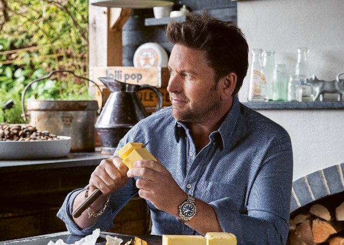 EPISODE 105: JAMES MARTIN: ONE OF BRITAIN'S BEST-LOVED CHEFS AND KING ...