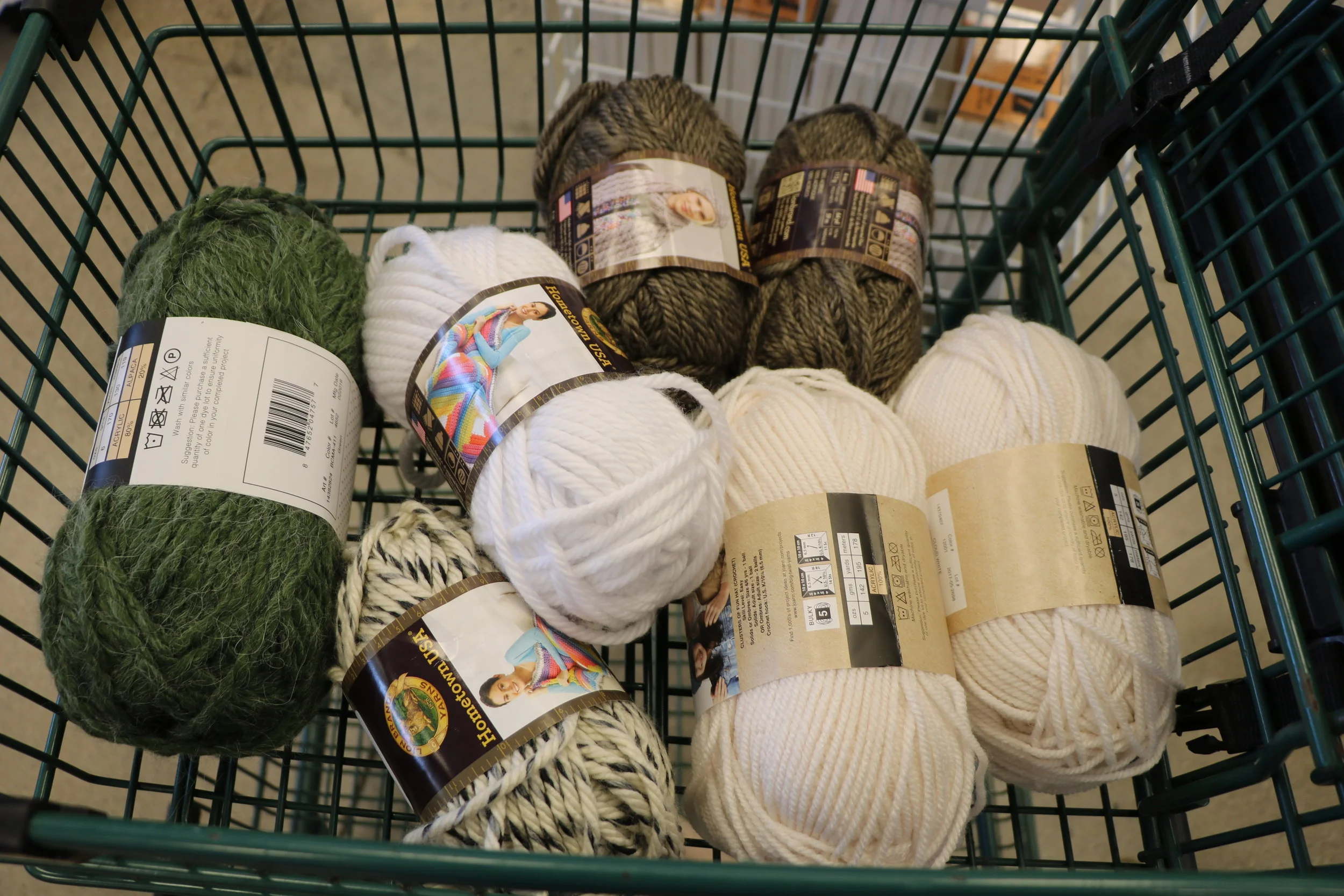 Boho Yarn Wall Hanging — DIY DARLING