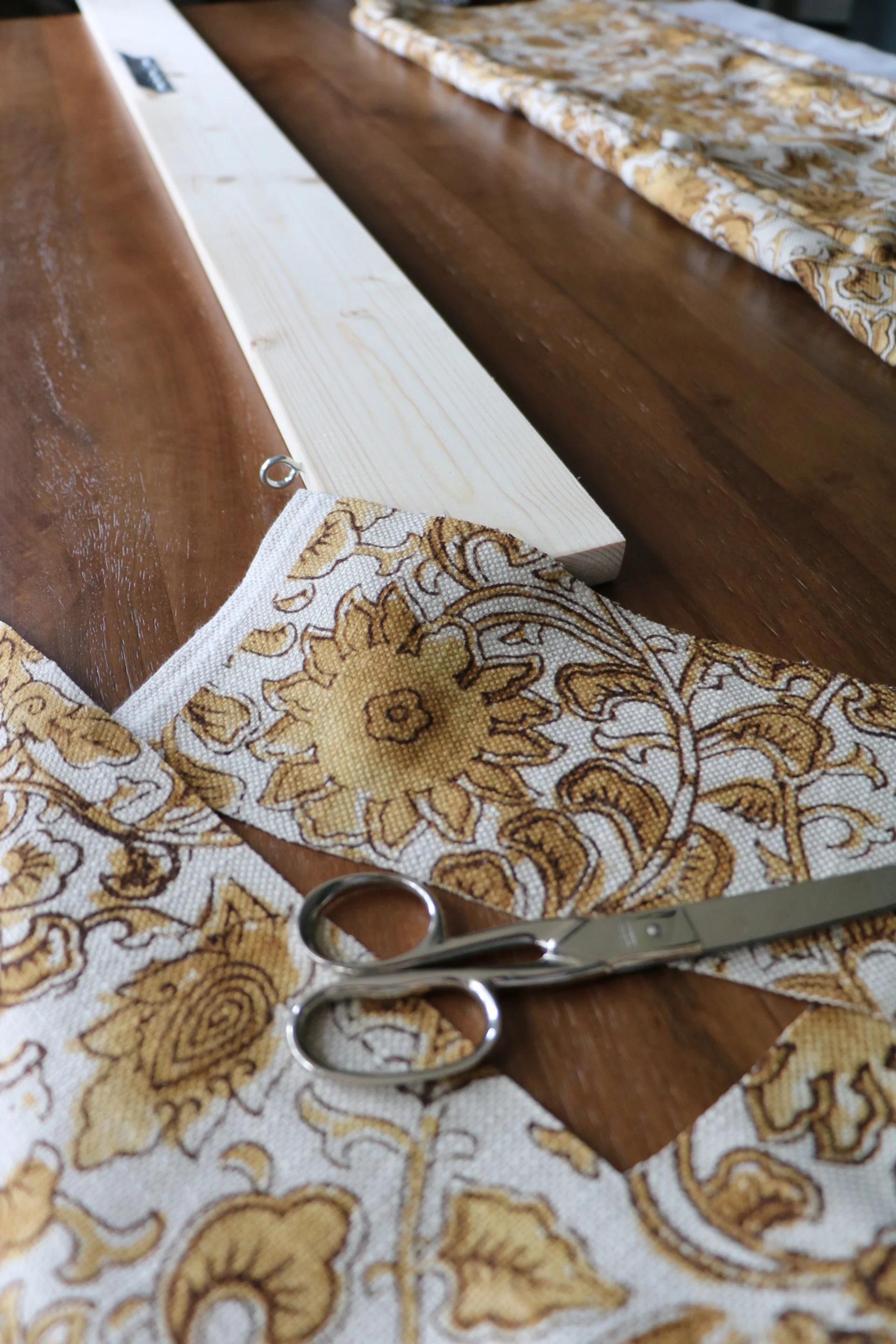 Custom DIY Roman Shades — DIY DARLING