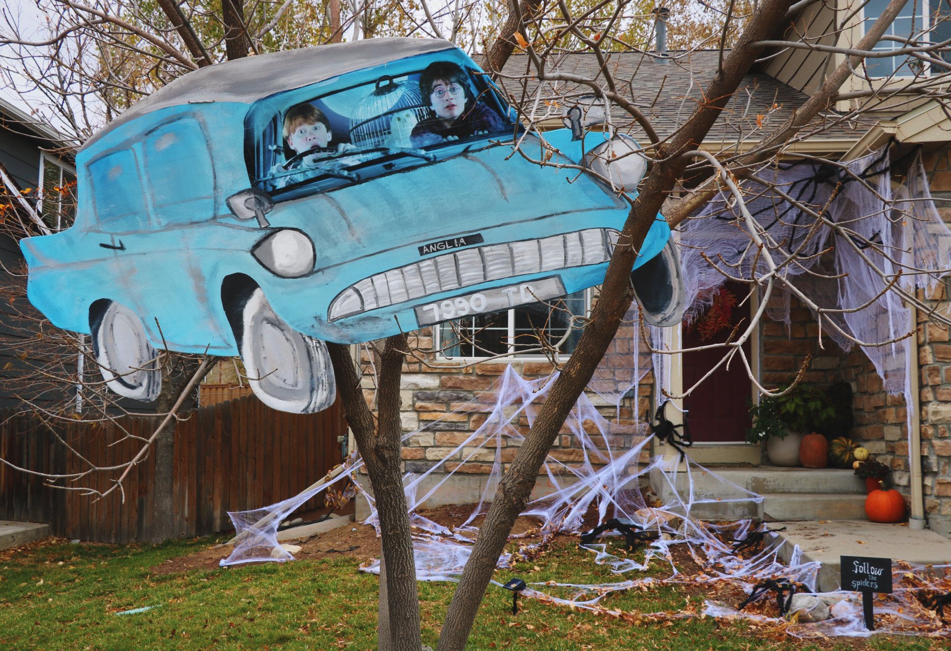 How to Decorate for a Harry Potter-Themed Halloween — DIY DARLING