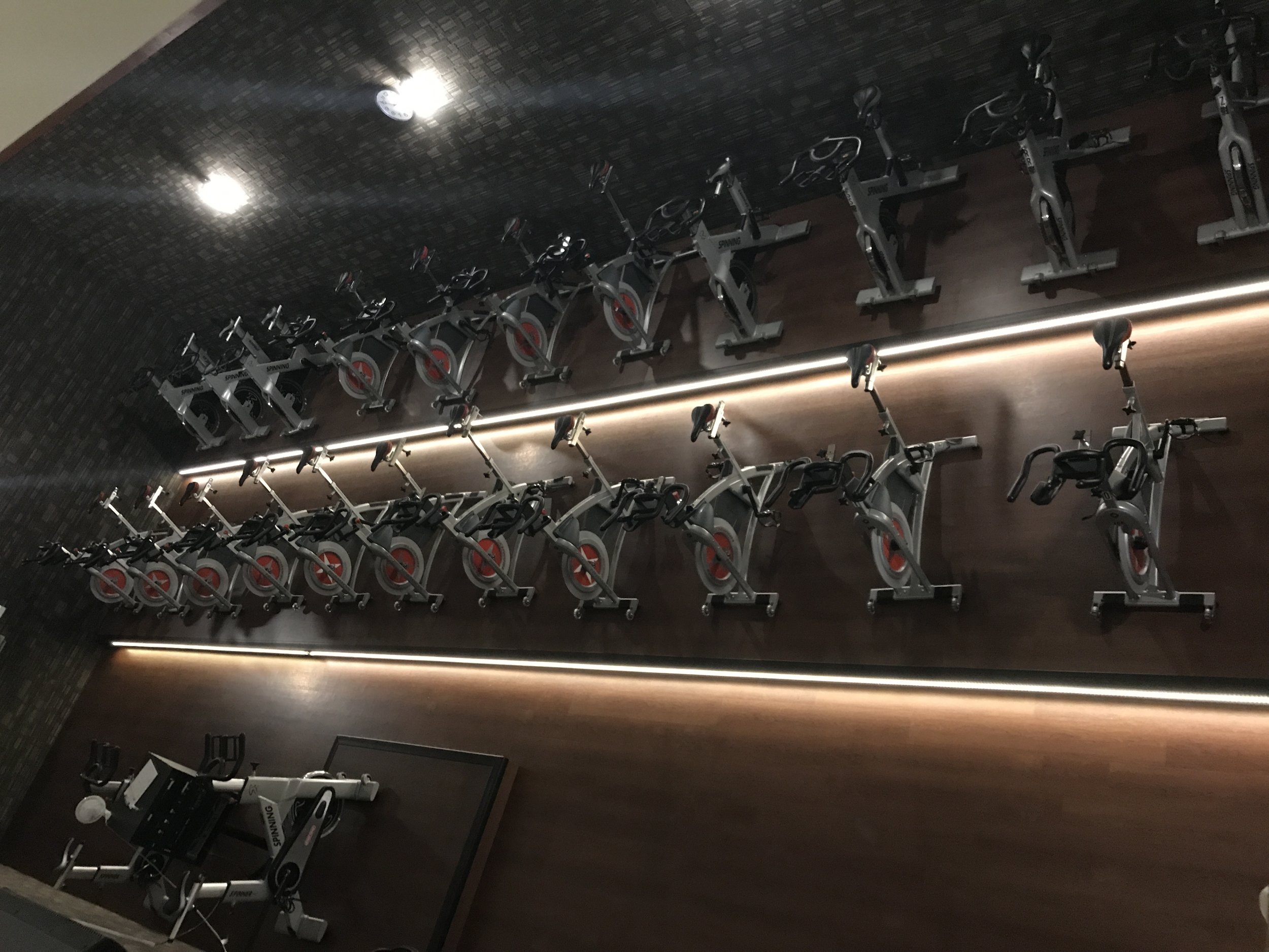 Warwick RI Wellness Center | Fitness & Aquatics | Healthtrax