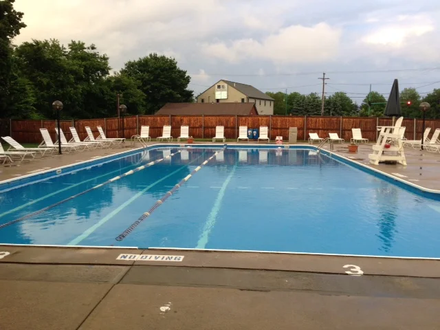 Warwick RI Wellness Center | Fitness & Aquatics | Healthtrax