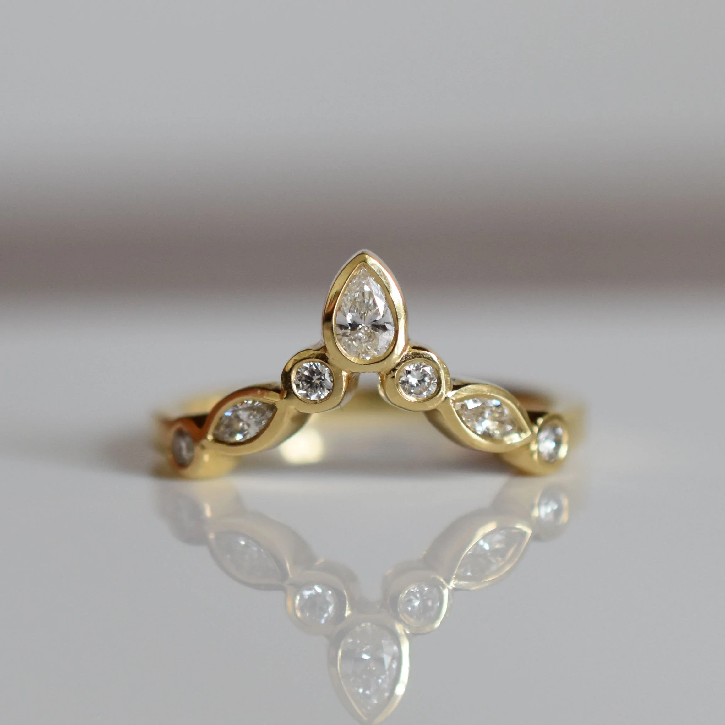 Fancy Bezel Large — Erin Hakin