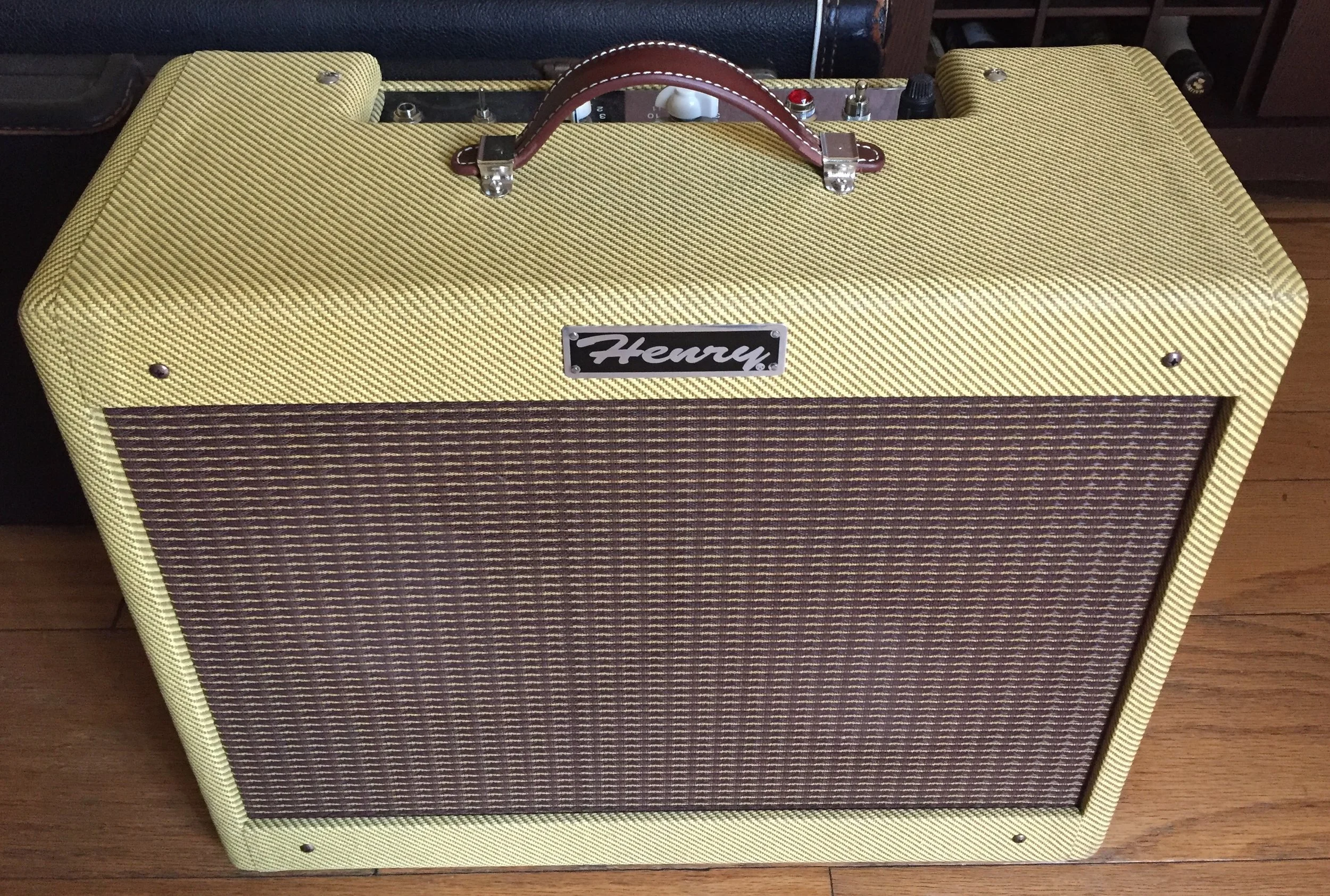Custom Builds & Mods — Henry Amplification