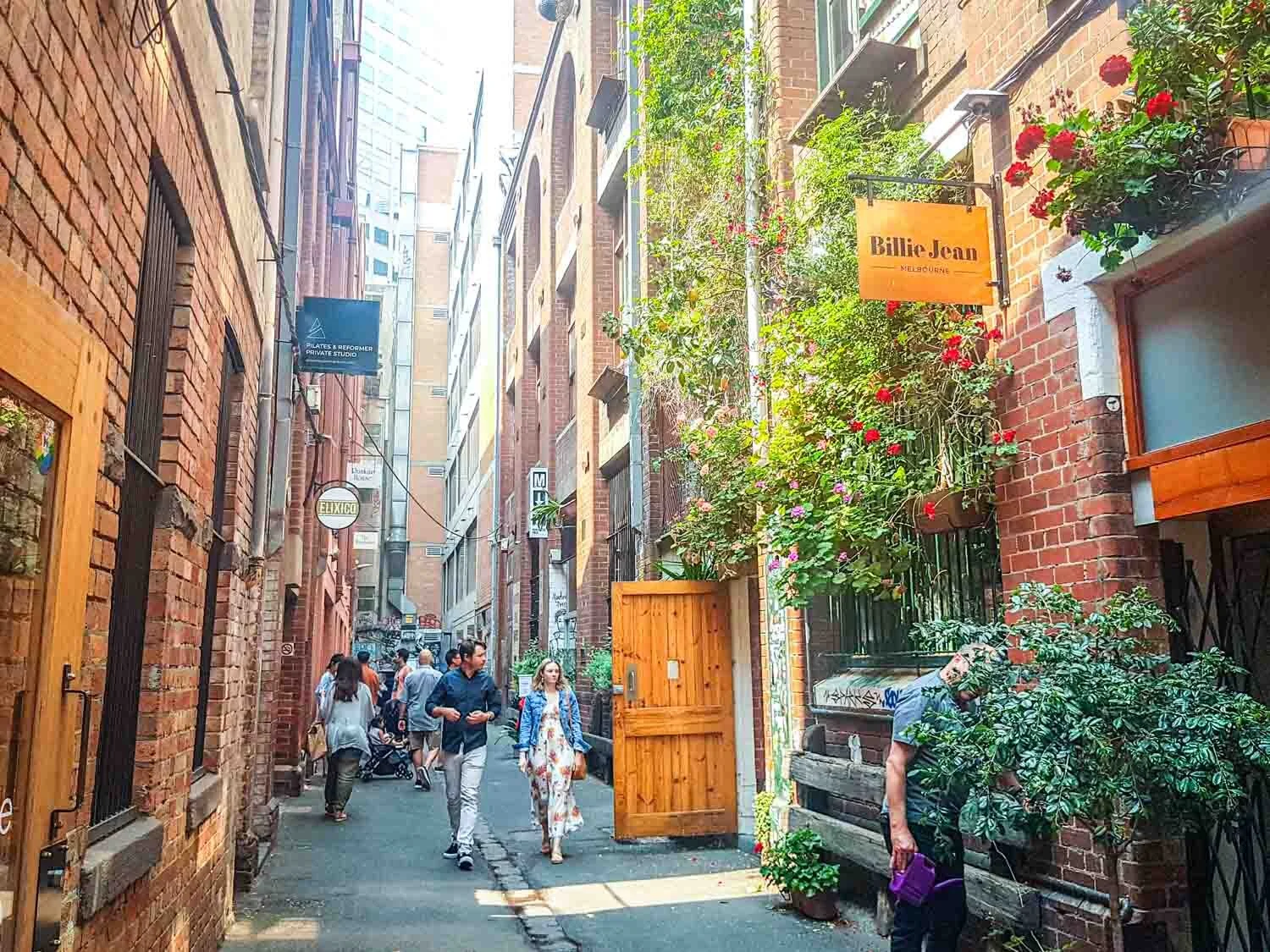Top 5 Melbourne Laneways for Coffee | Walk Melbourne Tours