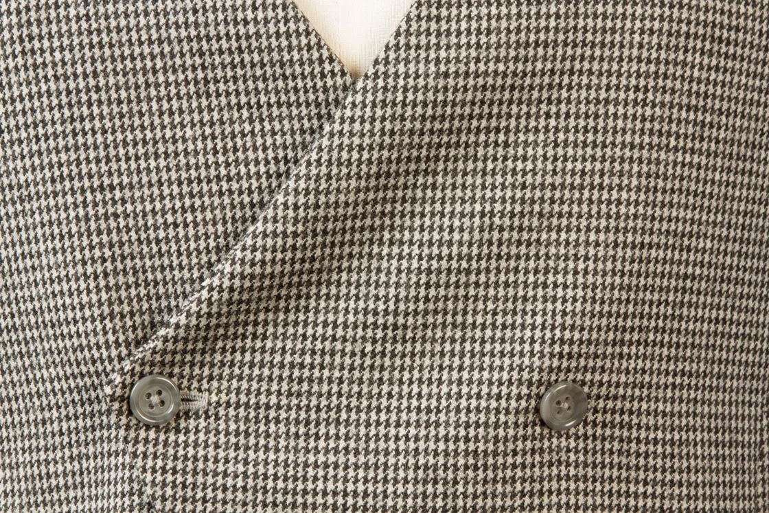 Houndstooth Suiting Fabrics and Cloth — De Oost Bespoke Tailoring - Bespoke Tailoring Guide ...