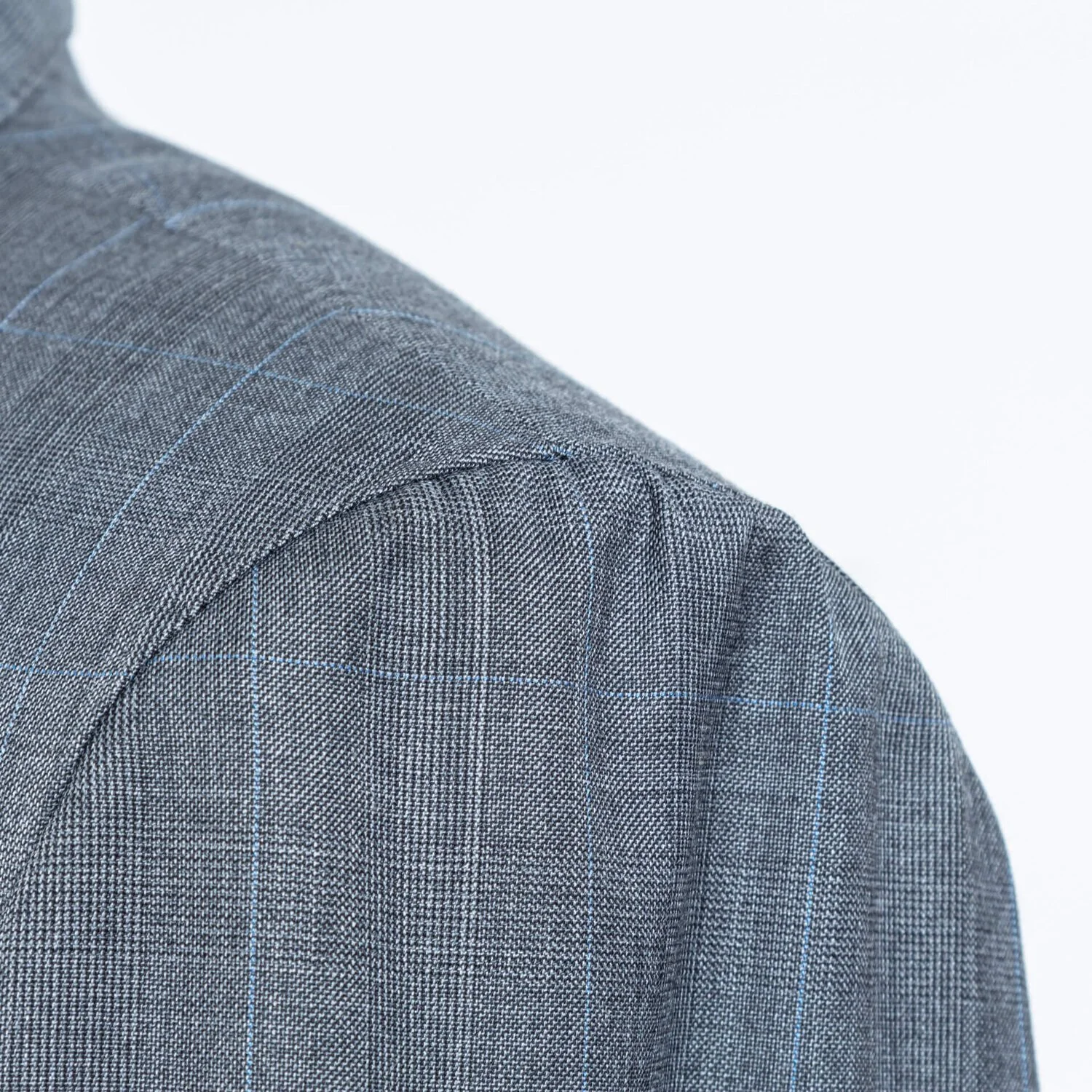 The Type of Shoulder on Your Suit Jacket: Rope Shoulder, Spalla Camicia ...
