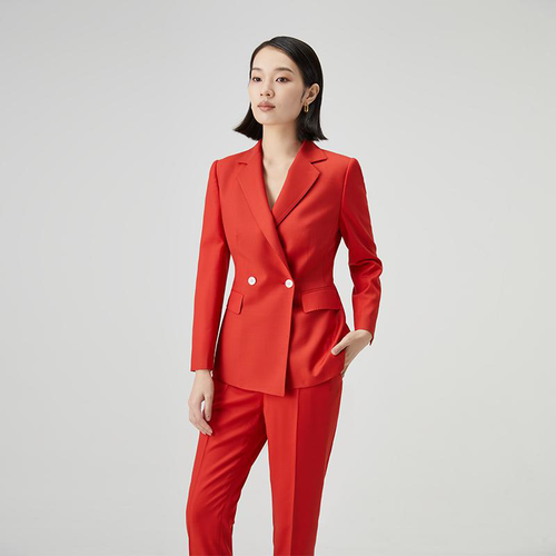 Inspiration: Bespoke Women’s Suits in Various Styles and Colors — De ...
