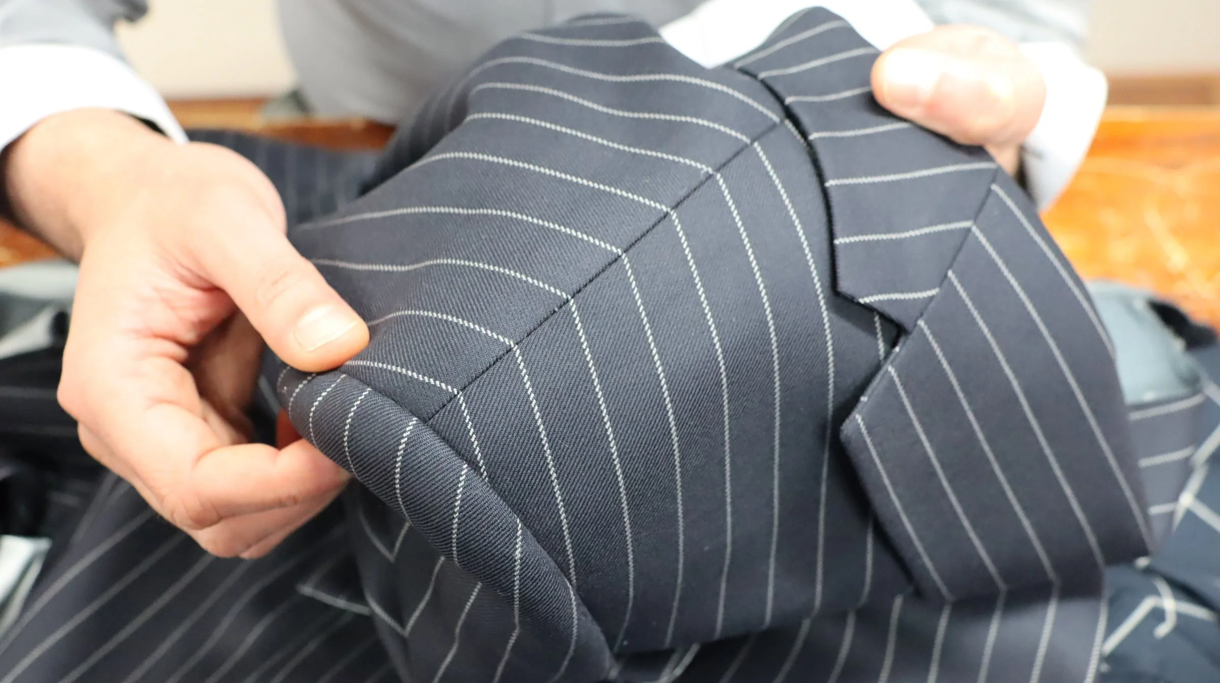 How do you recognize a well-made suit? — De Oost Bespoke Tailoring ...