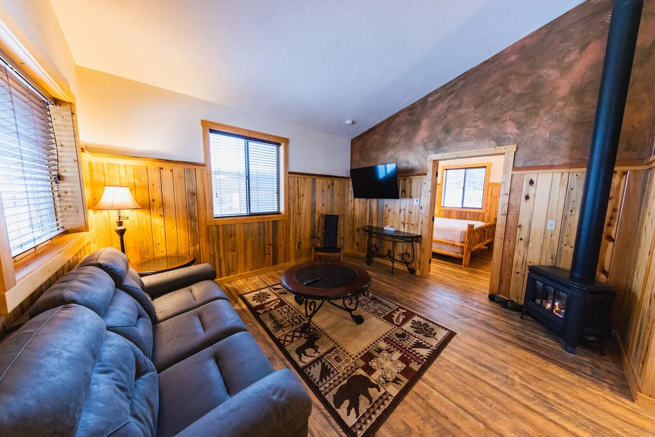 River View Cabins — Quinn's Hot Springs Resort