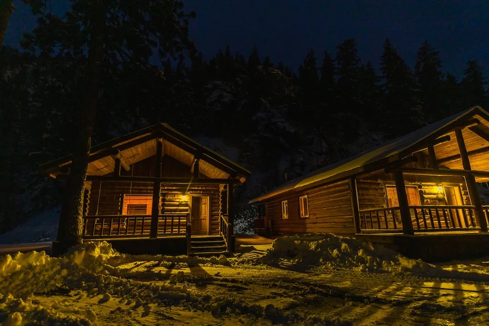 Mountain-side Cabins — Quinn's Hot Springs Resort