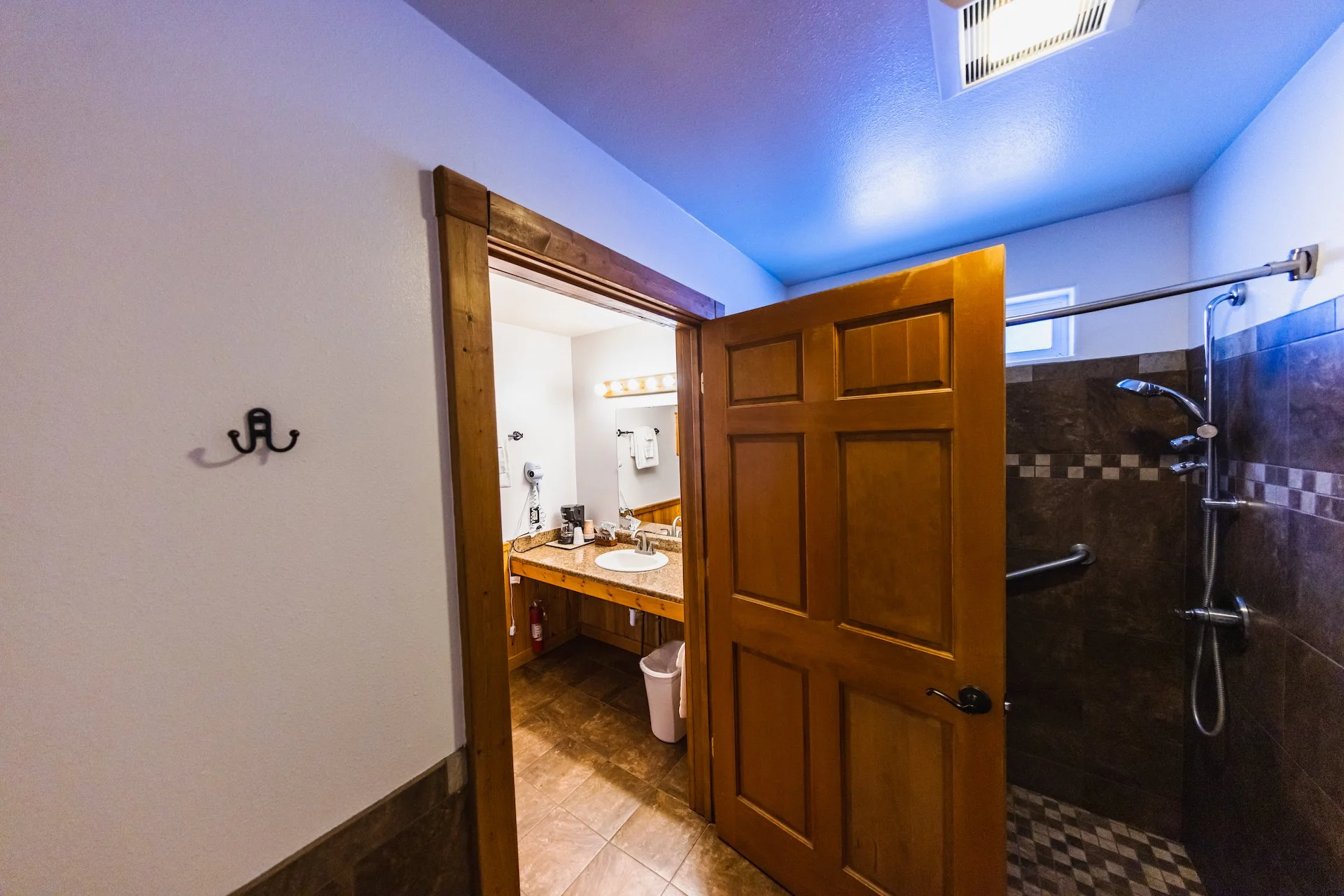 Canyon Cabins — Quinn's Hot Springs Resort