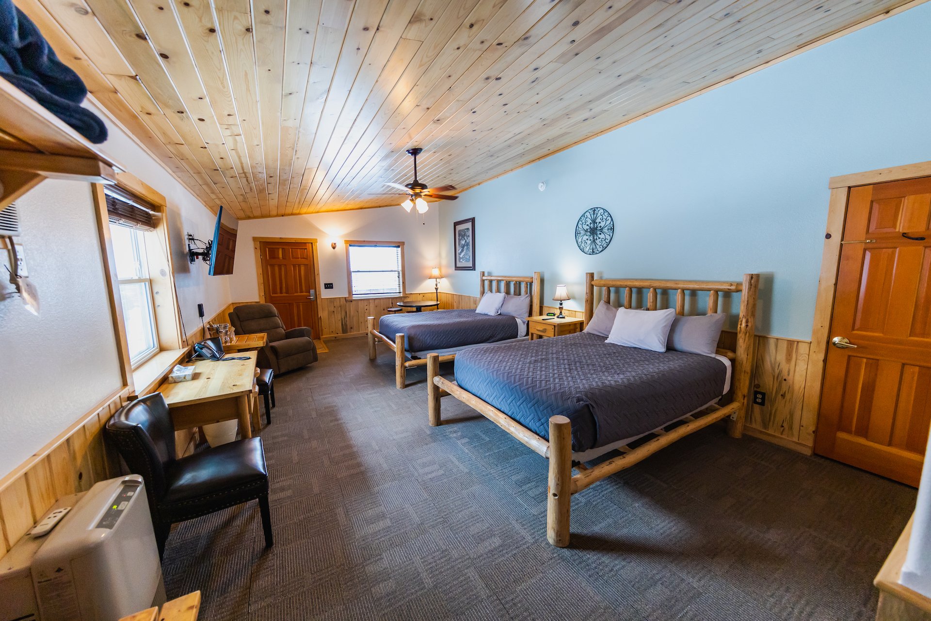Canyon Cabins — Quinn's Hot Springs Resort