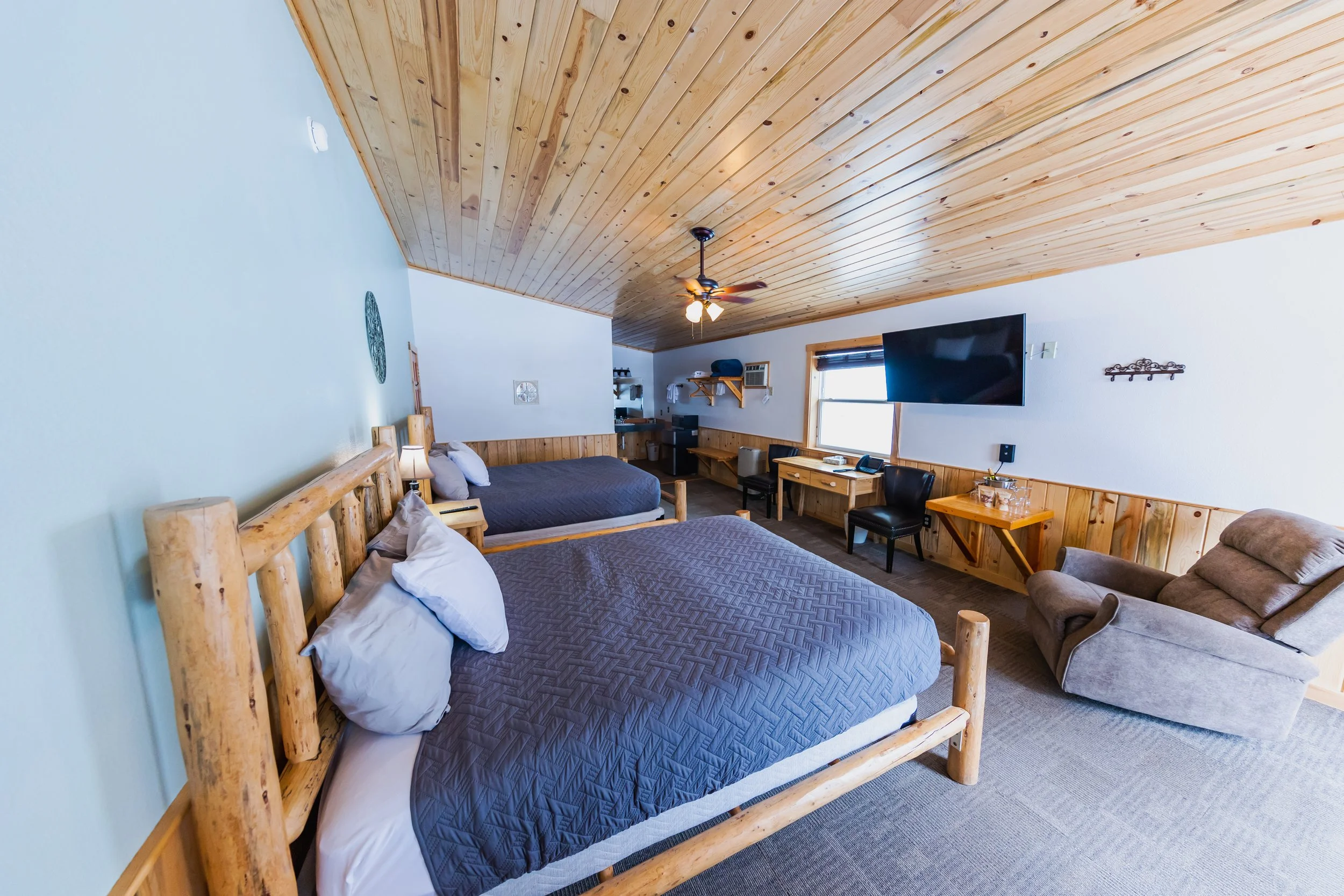 Canyon Cabins — Quinn's Hot Springs Resort