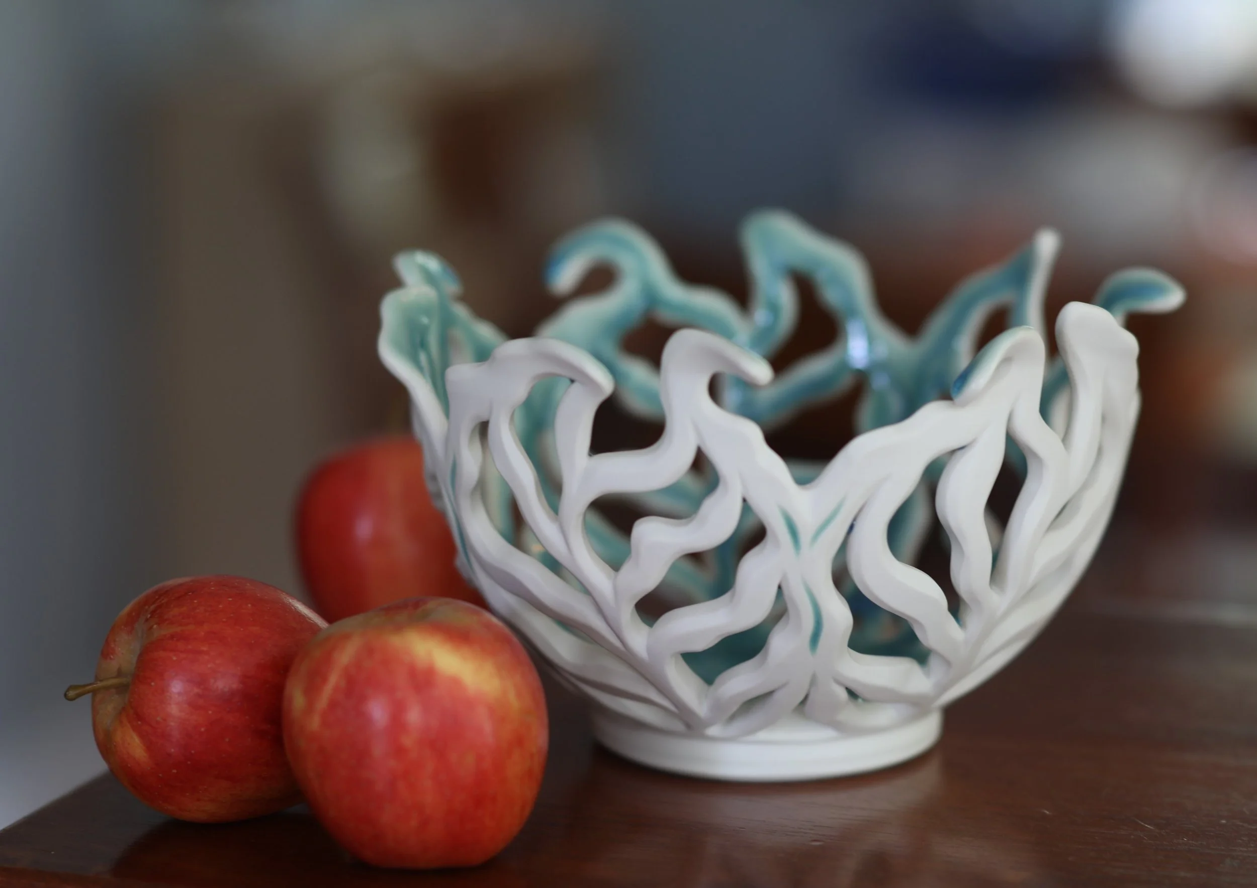 Vivian Saich — Odyssey Gallery of Ceramic Arts