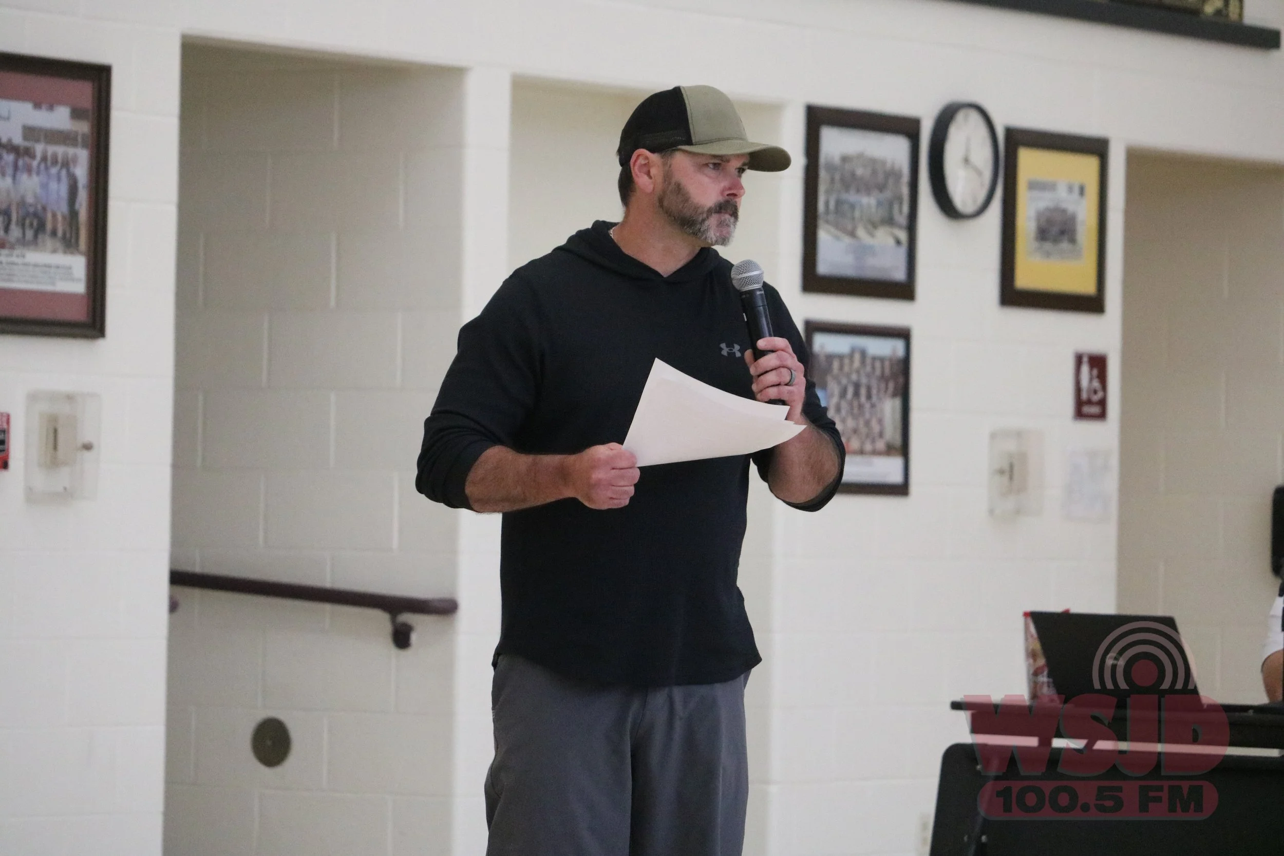 Former MCJHS Teacher Expresses Concerns To School Board