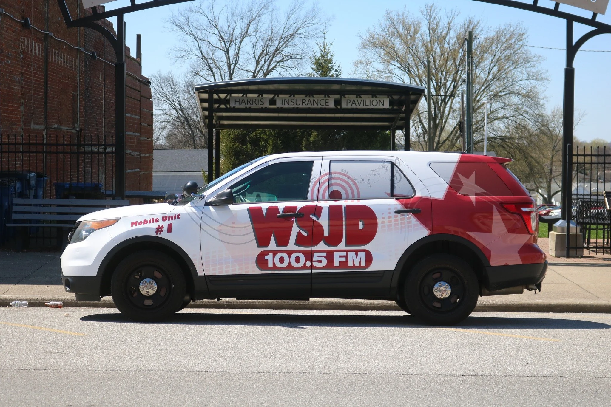 WSJD 100.5