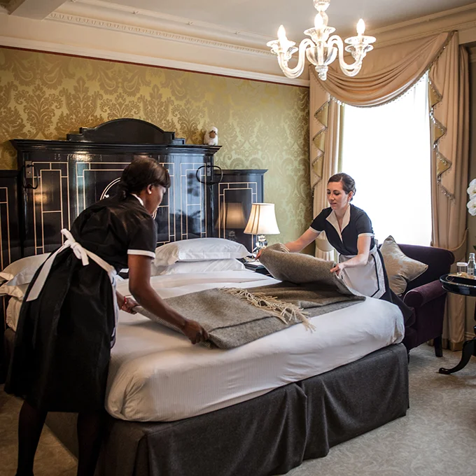 TEACHING — HOTEL SCHOOL