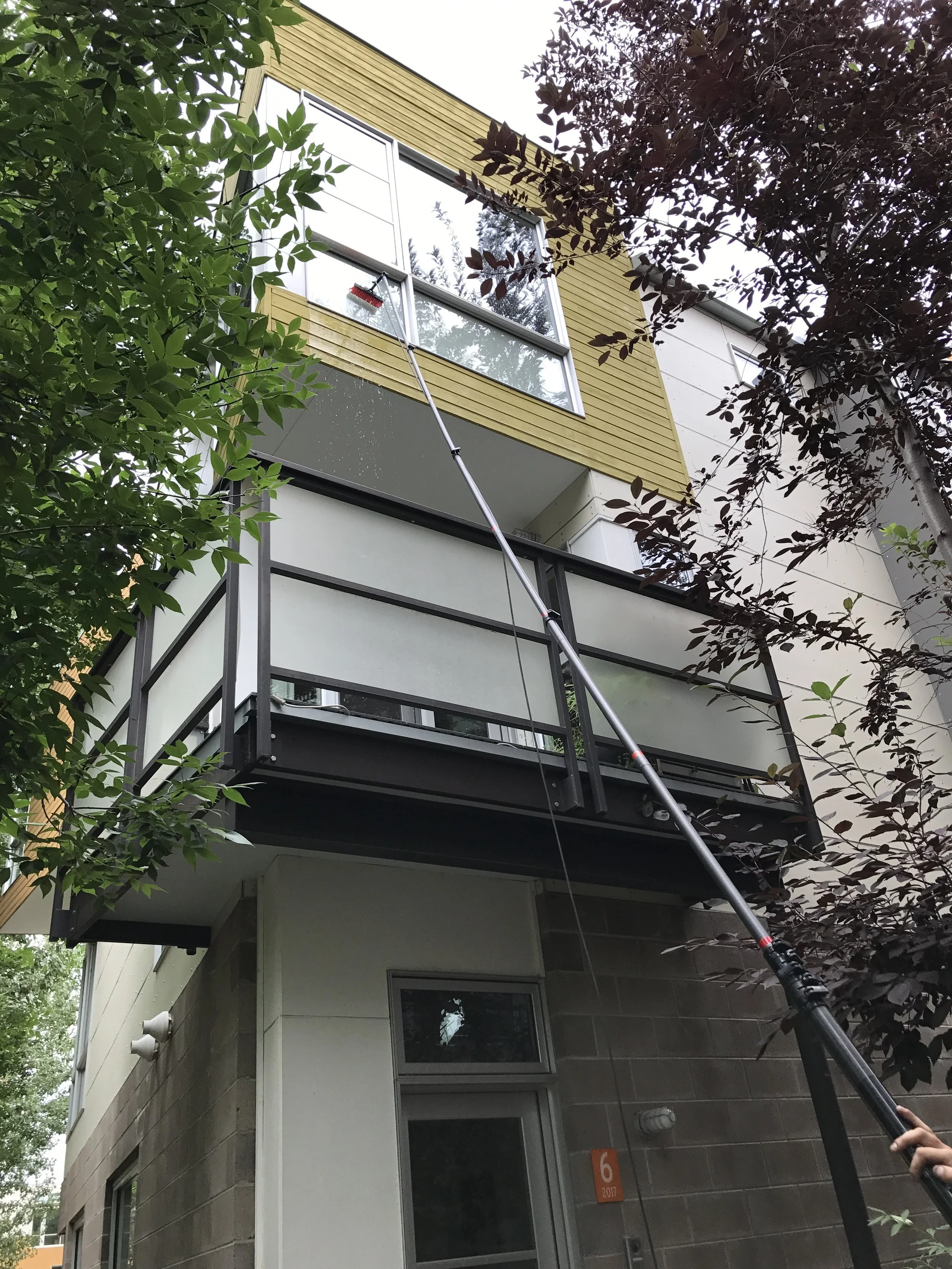 Residential Window Cleaning — 20/20 Window Cleaning