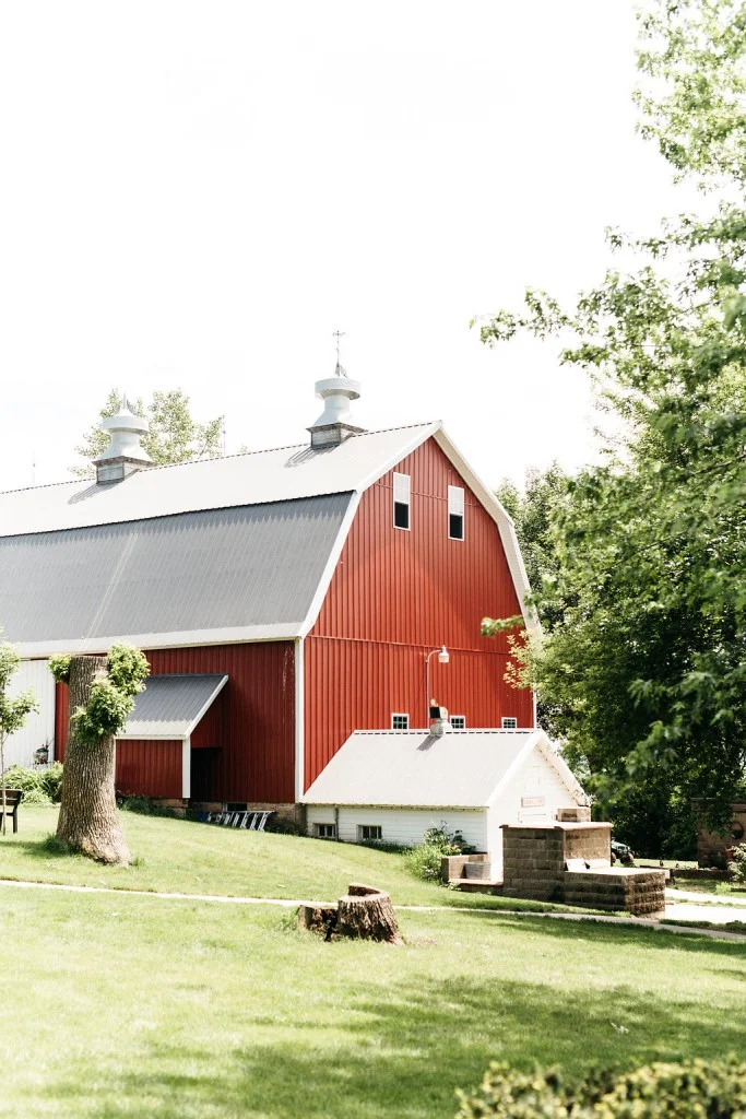 Sam & Joe's Red Barn Farm Jewish Wedding — Rosetree Events