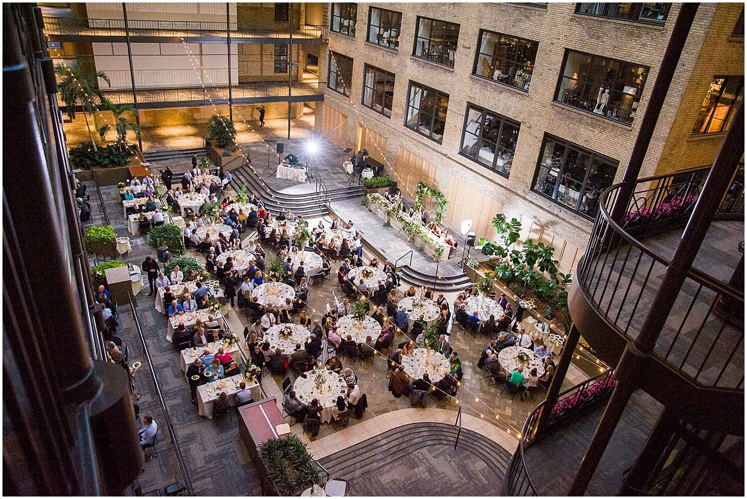 Anna + Derek's International Market Square Wedding | Minneapolis Event ...
