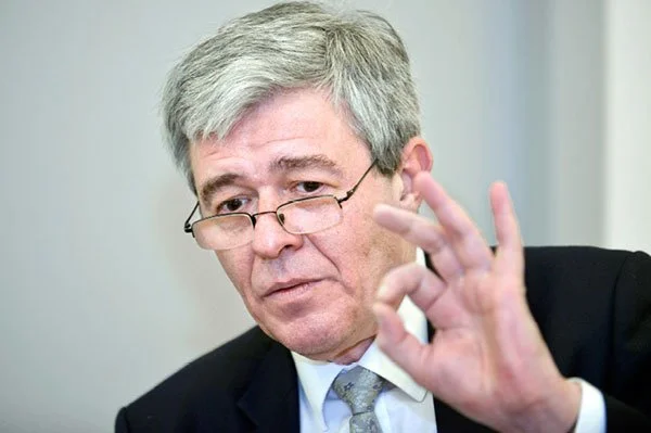 Ep 70: The virus and the vegan: How the brain gains inference (with ...