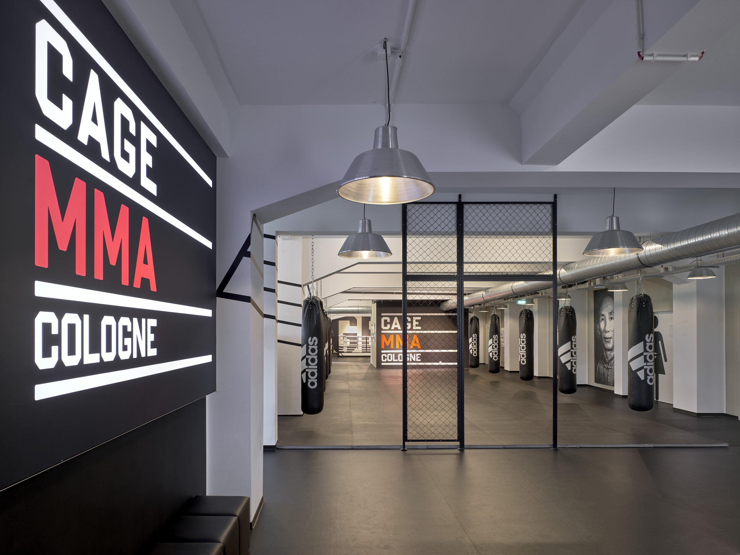 CAGE MMA COLOGNE