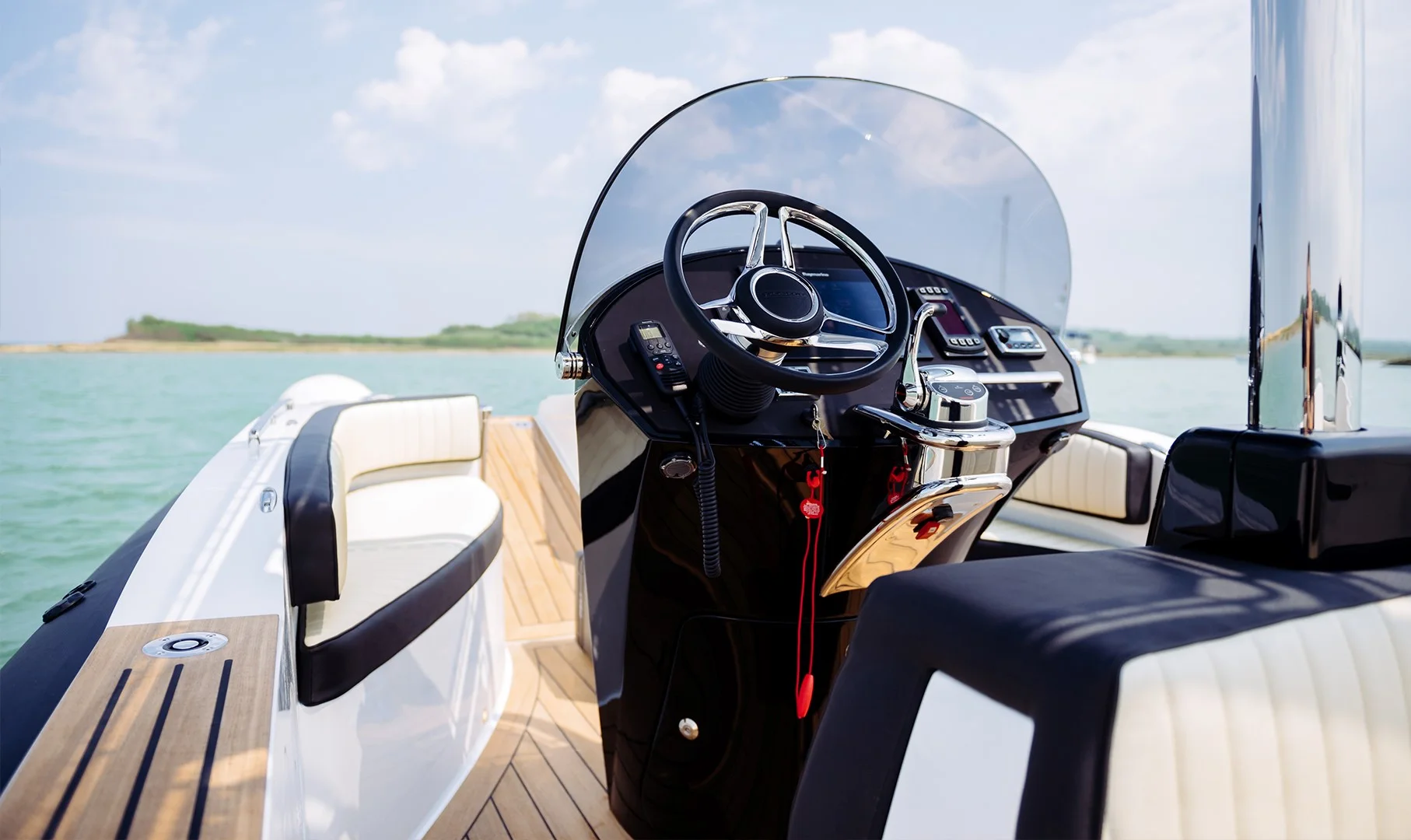 Beachlander Tender | 8.60m - 9.80m — Pascoe International