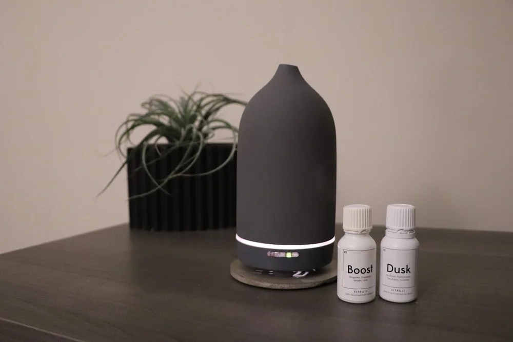 Vitruvi's Essential Oil Diffuser Review | Peak Millennial — Sydney Yaeko