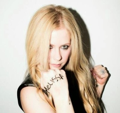 Avril Lavigne Isn’t Dead: Putting an End to the Conspiracy Theory ...