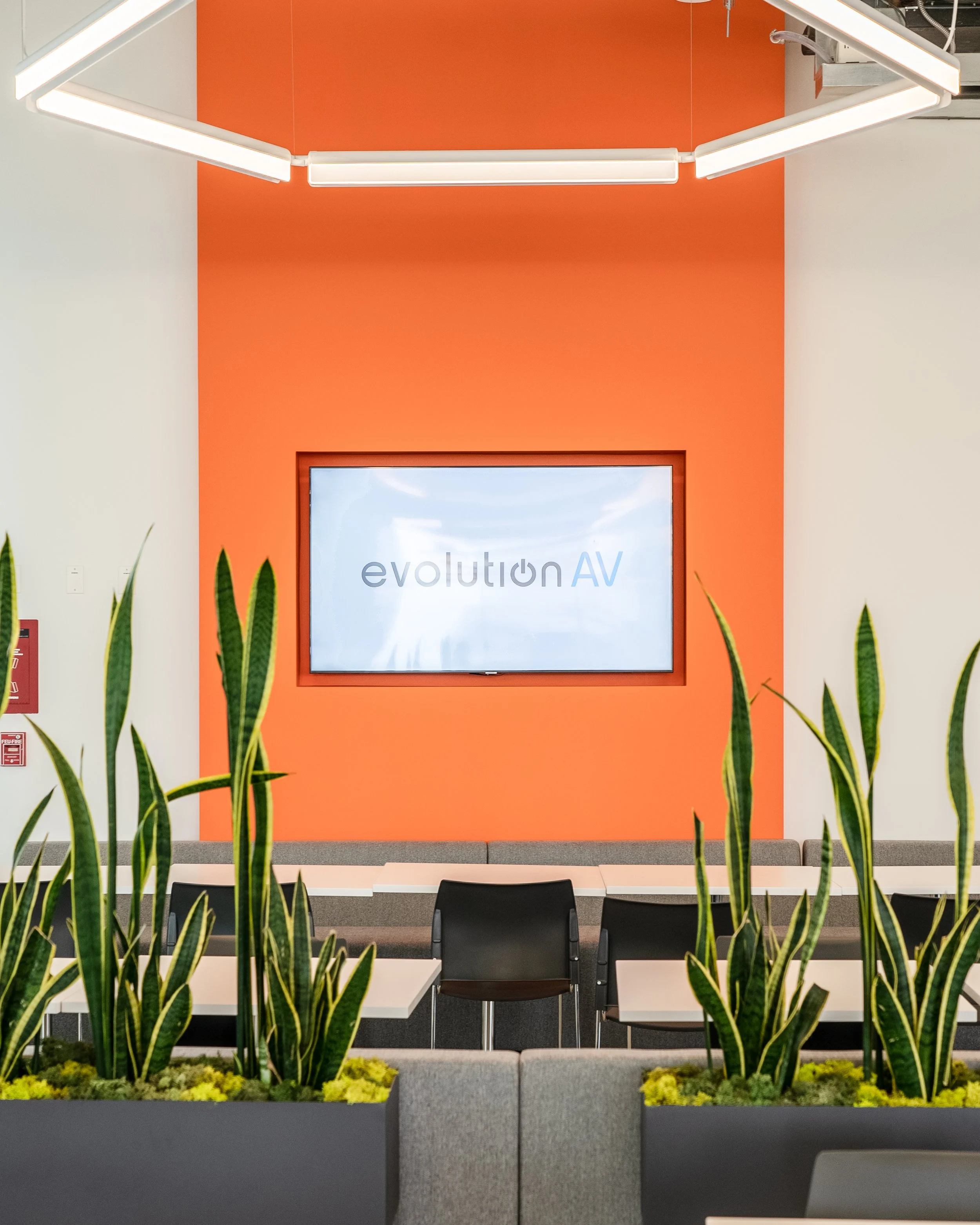 Audio Visual Technology for Functional Spaces - Evolution AV