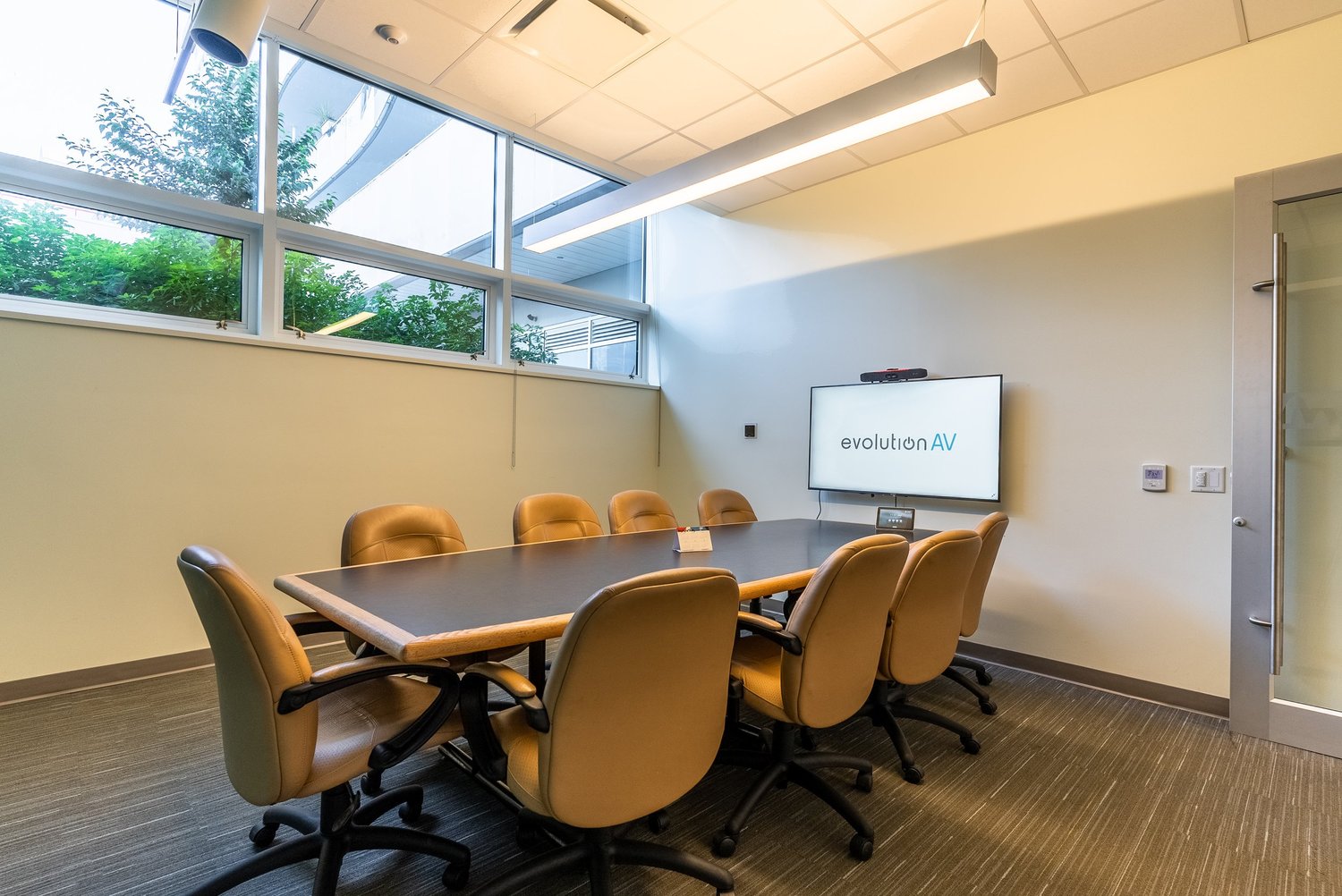 Evolution AV—Poly Studio Series Explained: Studio X vs Studio R vs Studio E