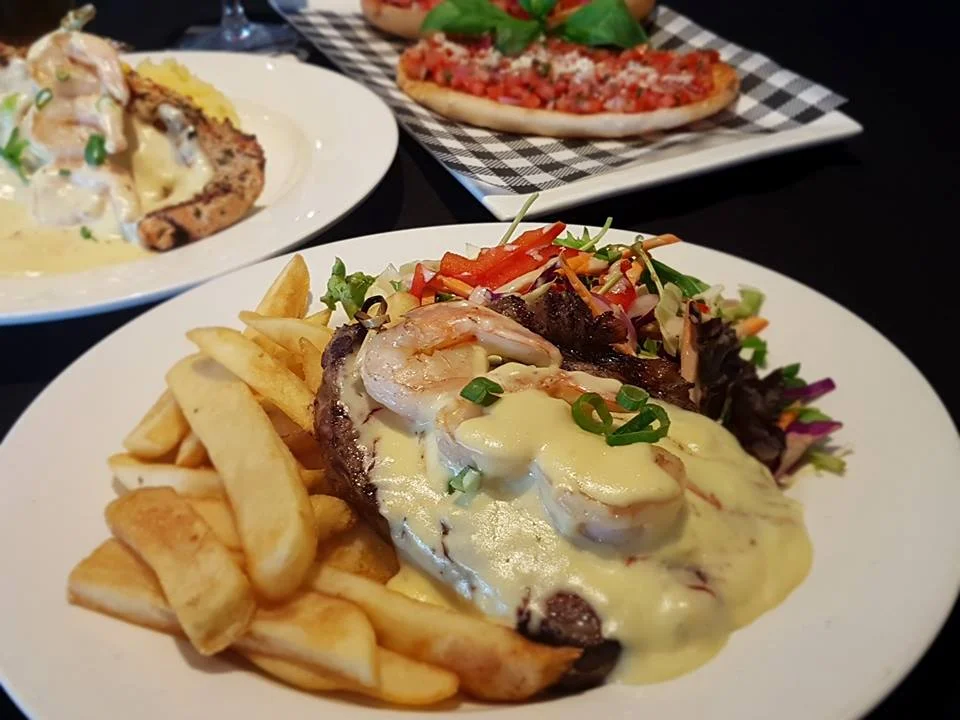 Pioneer Tavern, Penrith, NSW — Dining