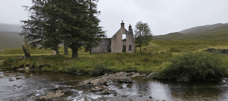 The Scottish Highlands’ most haunted hiking stopover - Luibeilt Bothy ...