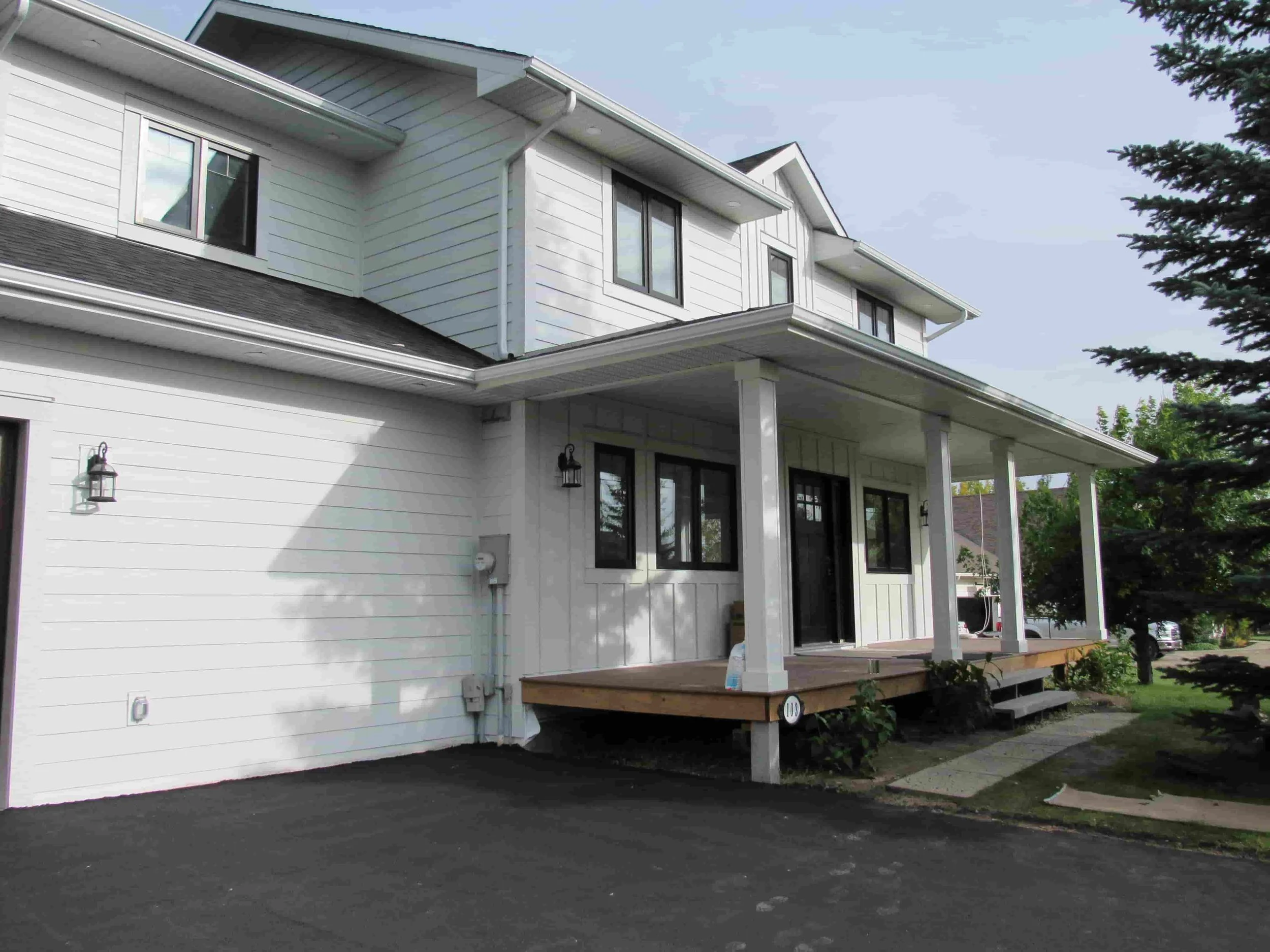 Modern Farmhouse Siding Renovation — Blue Jay Exterior Renovations