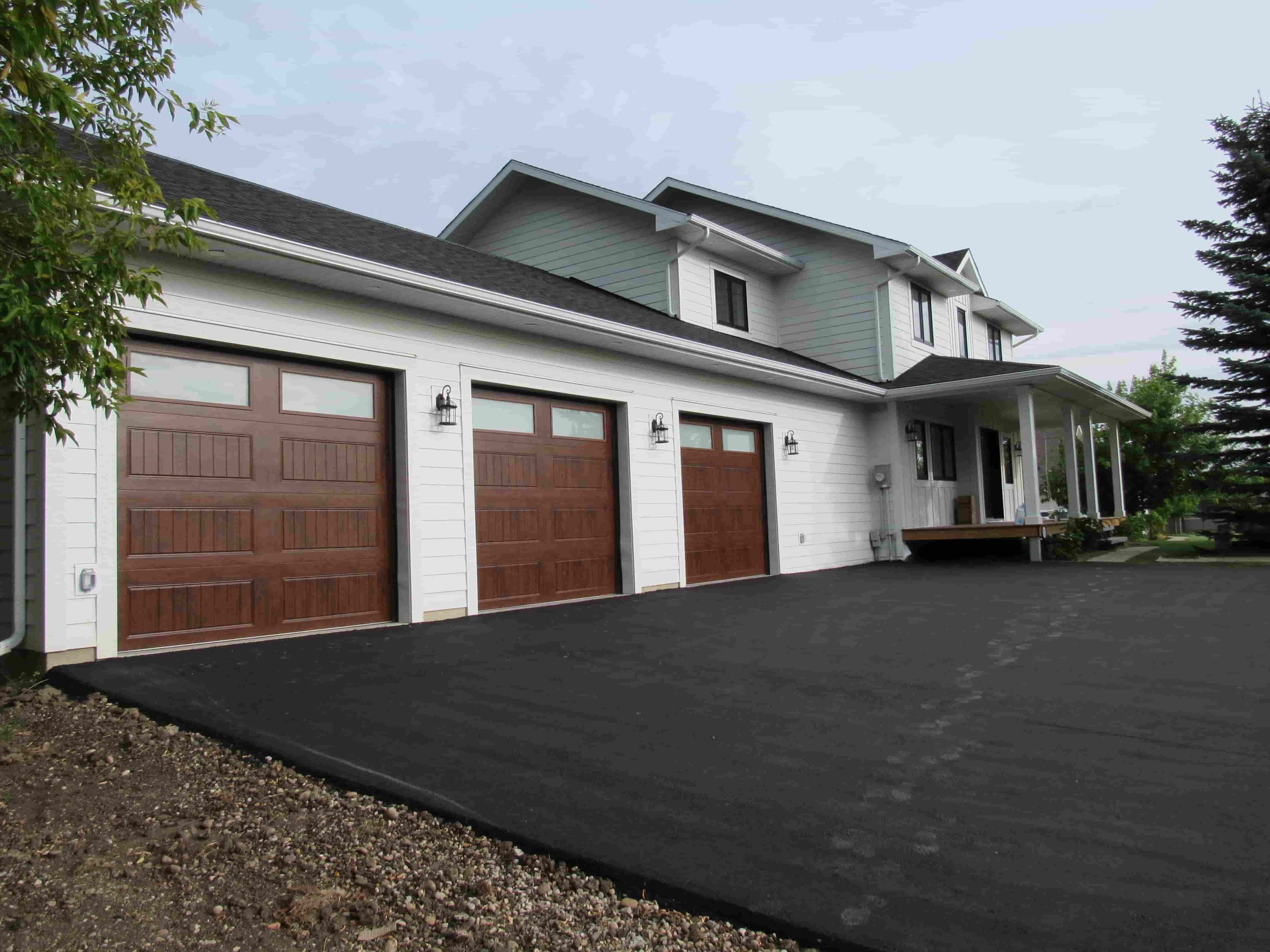 Modern Farmhouse Siding Renovation — Blue Jay Exterior Renovations