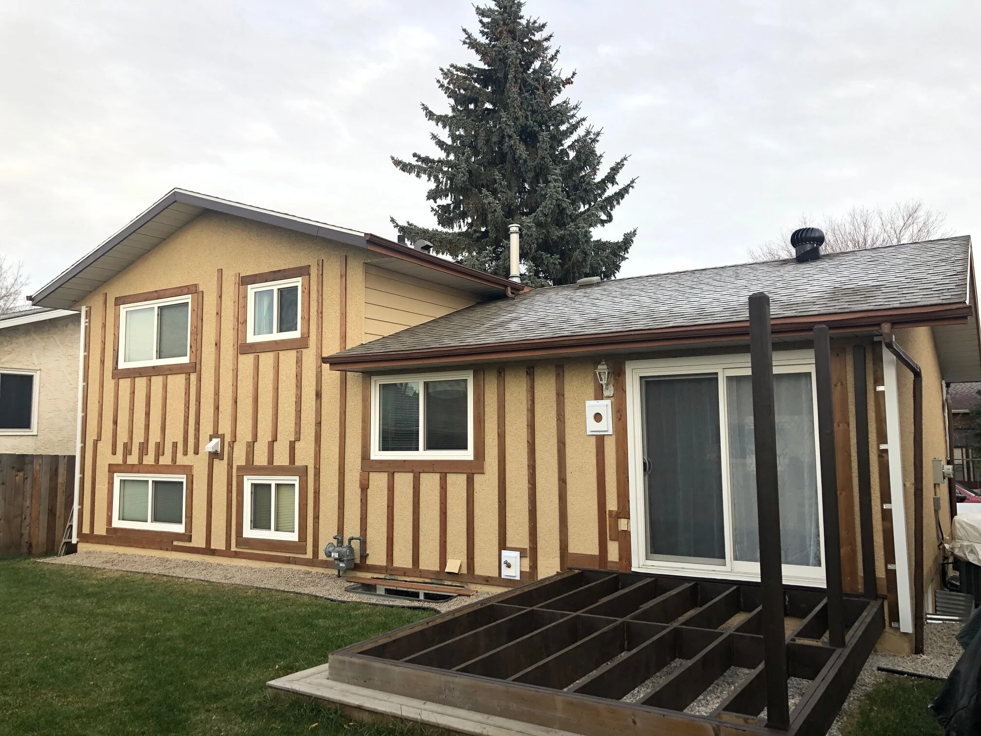 Hardie and Vinyl Siding Exterior — Blue Jay Exterior Renovations